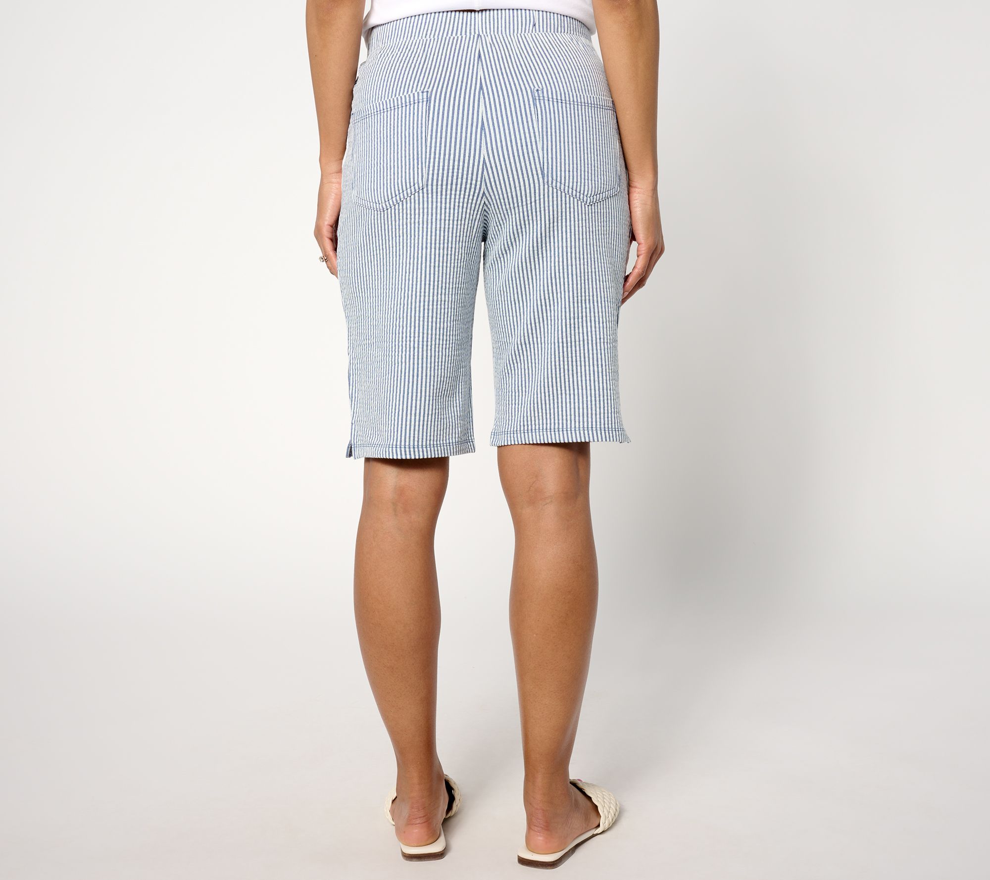 "As Is" Quacker Factory Knit Stretch Seersucker 11" Bermuda Short - QVC.com