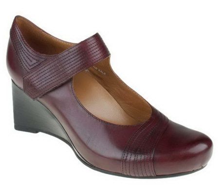 Earthies Savona Leather Wedges with Stitch Details - QVC.com
