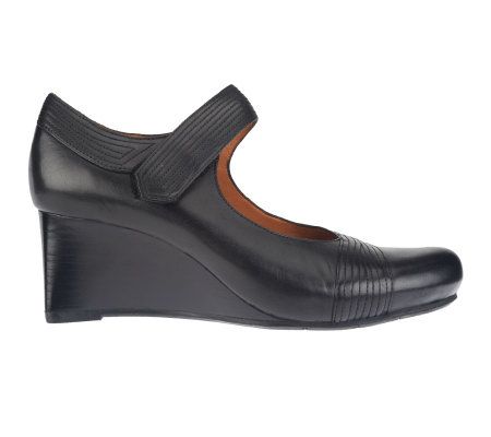 Earthies Savona Leather Wedges with Stitch Details - QVC.com