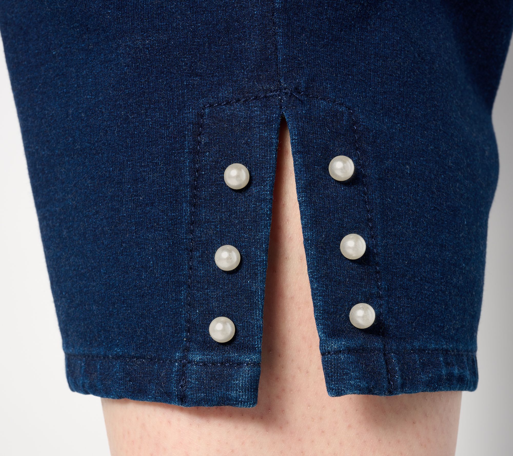 "As Is" Quacker Factory DreamJeannes Regular Mini Pearl Capri - QVC.com