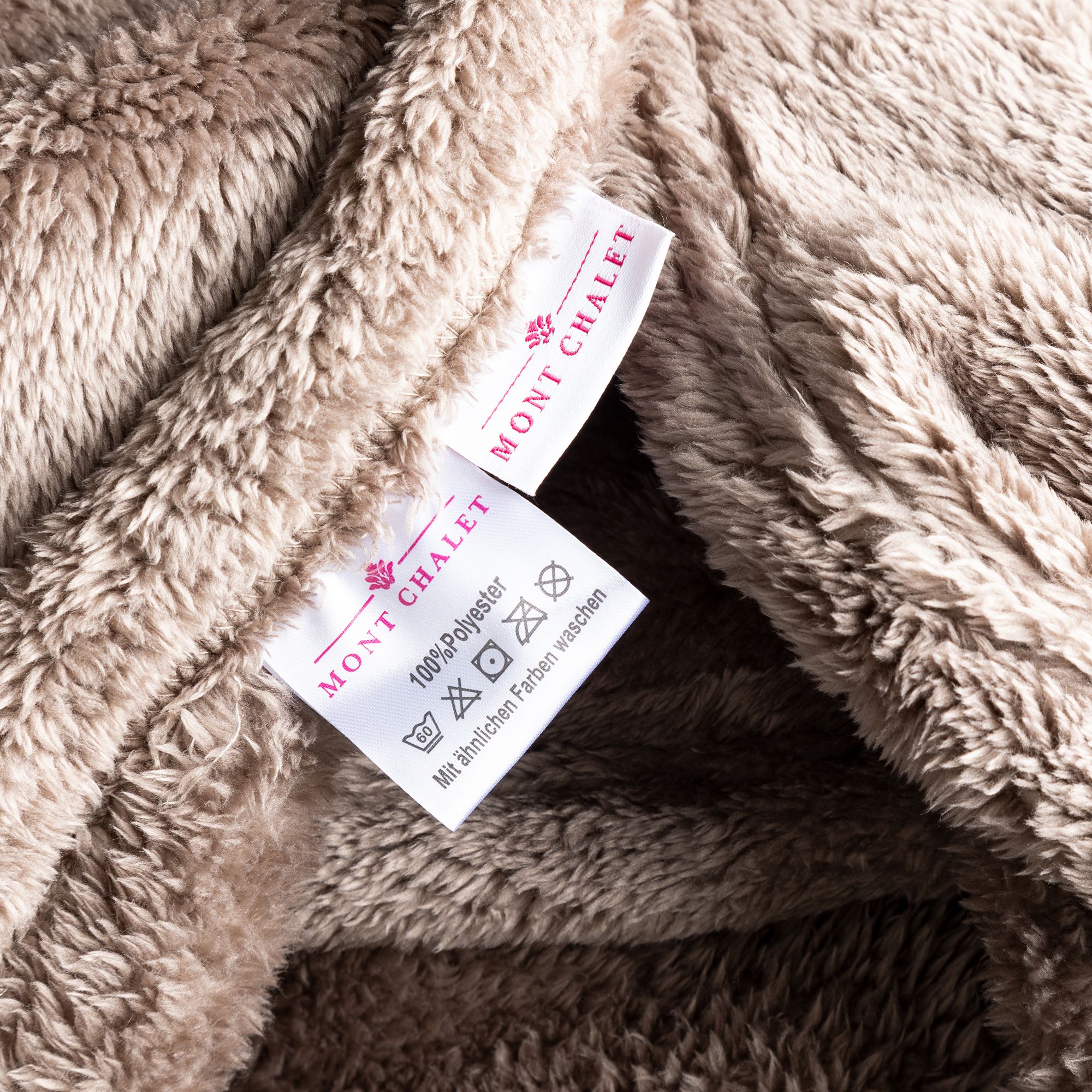 B-Ware MONT CHALET Heimdecke uni extra flauschig ca. 150x200cm - QVC.de