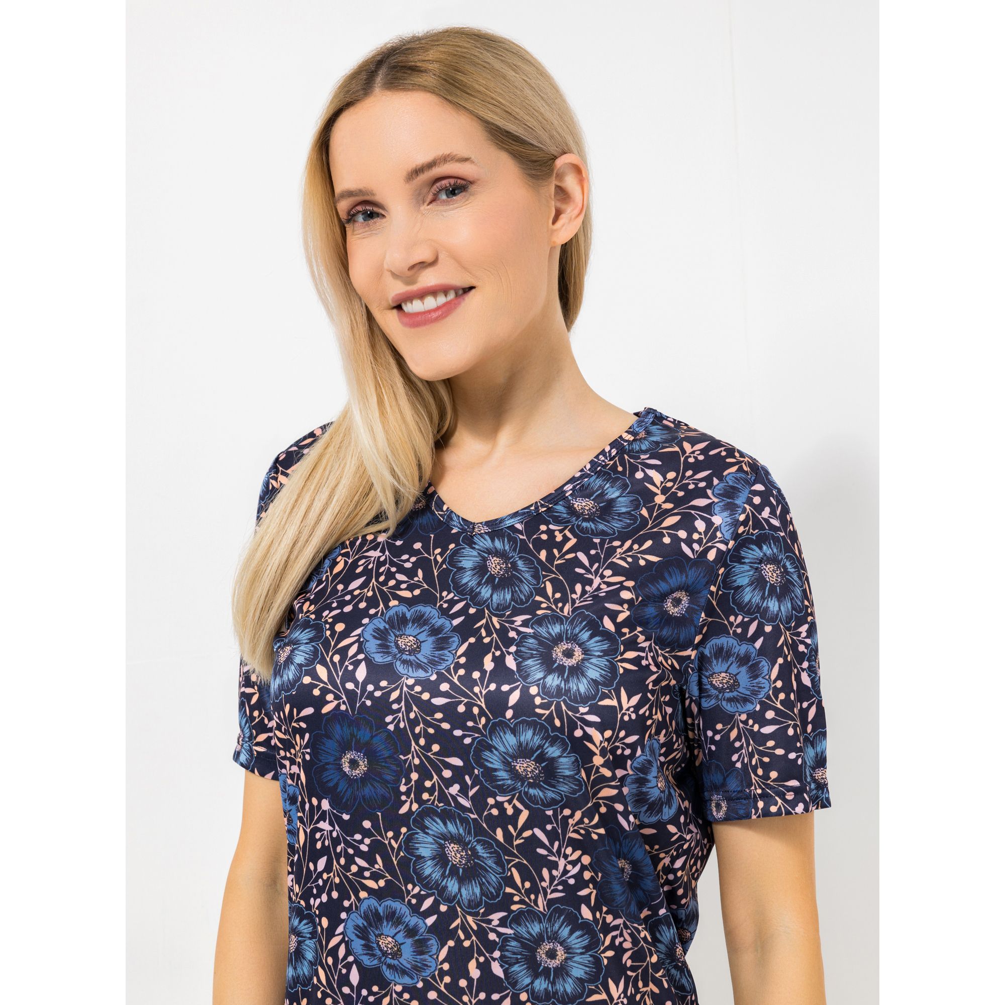 B-Ware LITTLE ROSE 2 Bigshirts, 1/2-Arm Mikrofaser 1x Allover-Druck - QVC.de