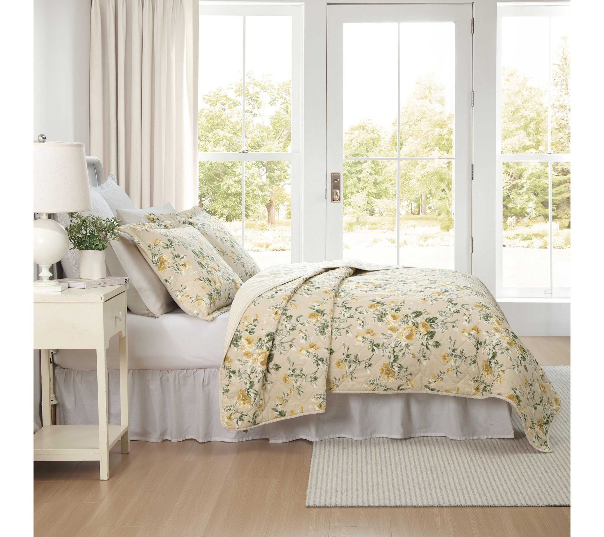 Laura Ashley Roses Gold King Quilt Sham Set - QVC.com