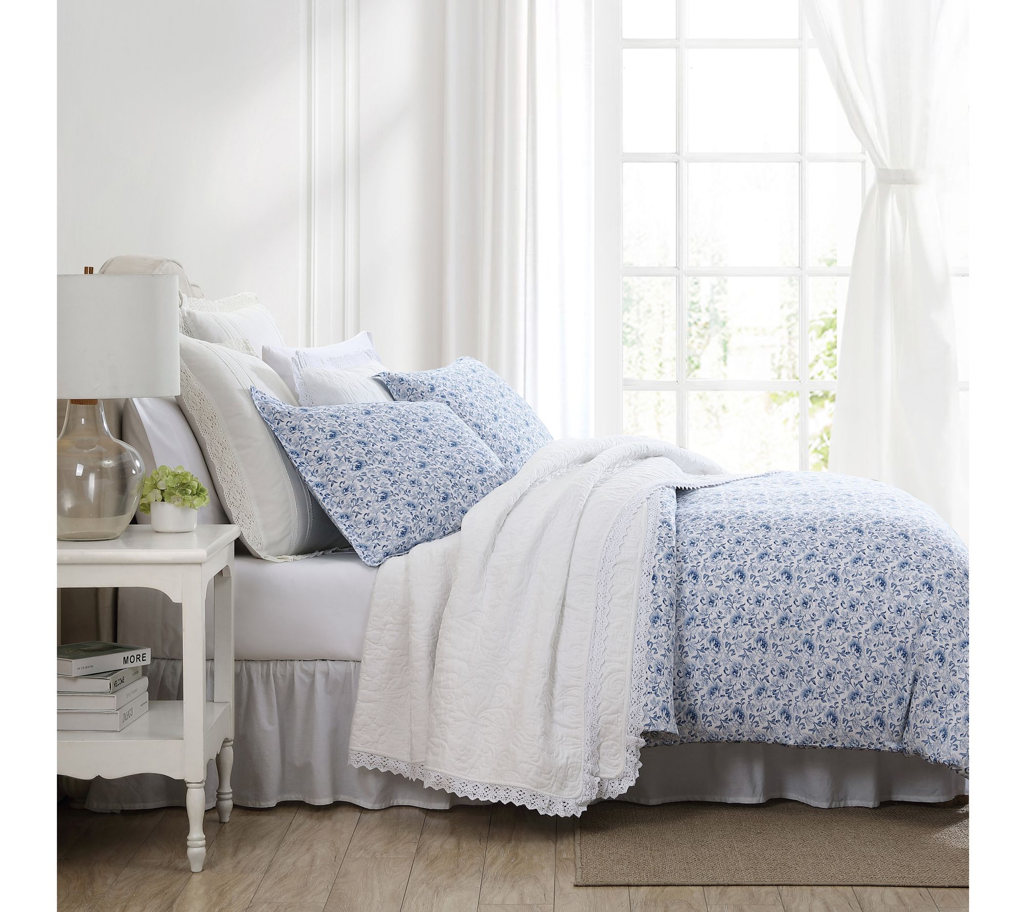 Laura Ashley Lorelei Indigo Full/Queen Duvet Cover Set - QVC.com