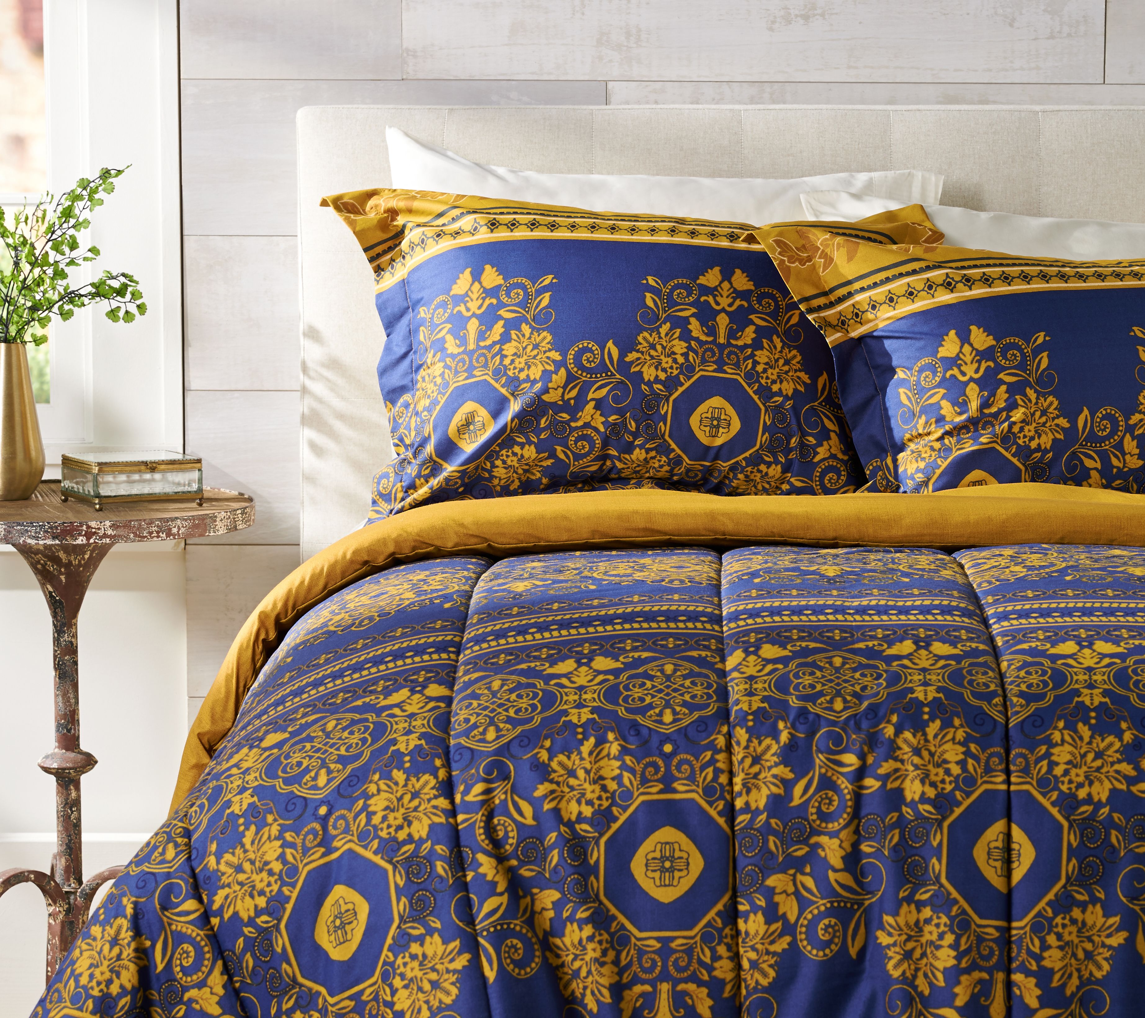 Celtic European Design Full Comforter Set with Two Shams - QVC.com