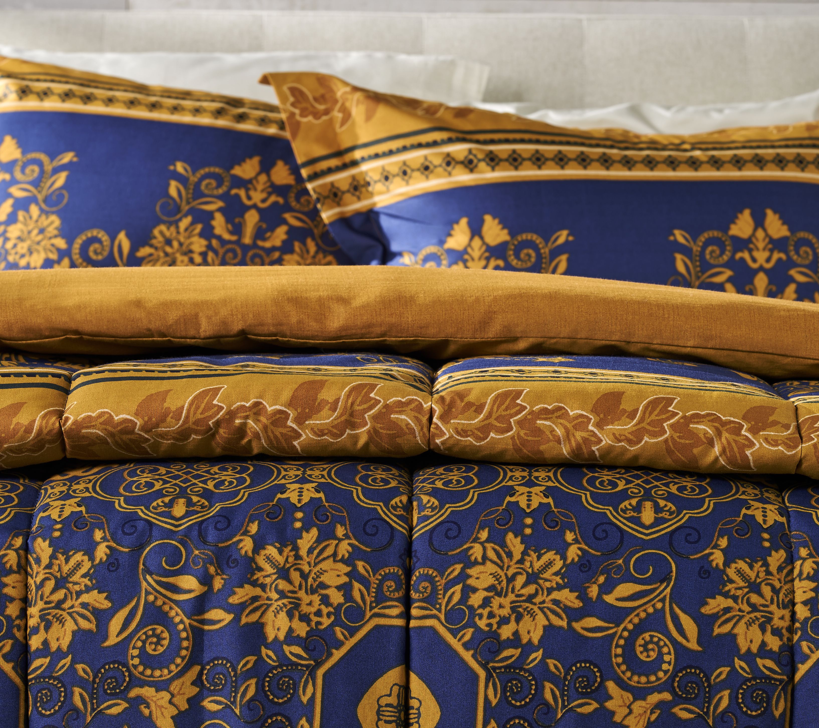 Celtic European Design Full Comforter Set with Two Shams - QVC.com