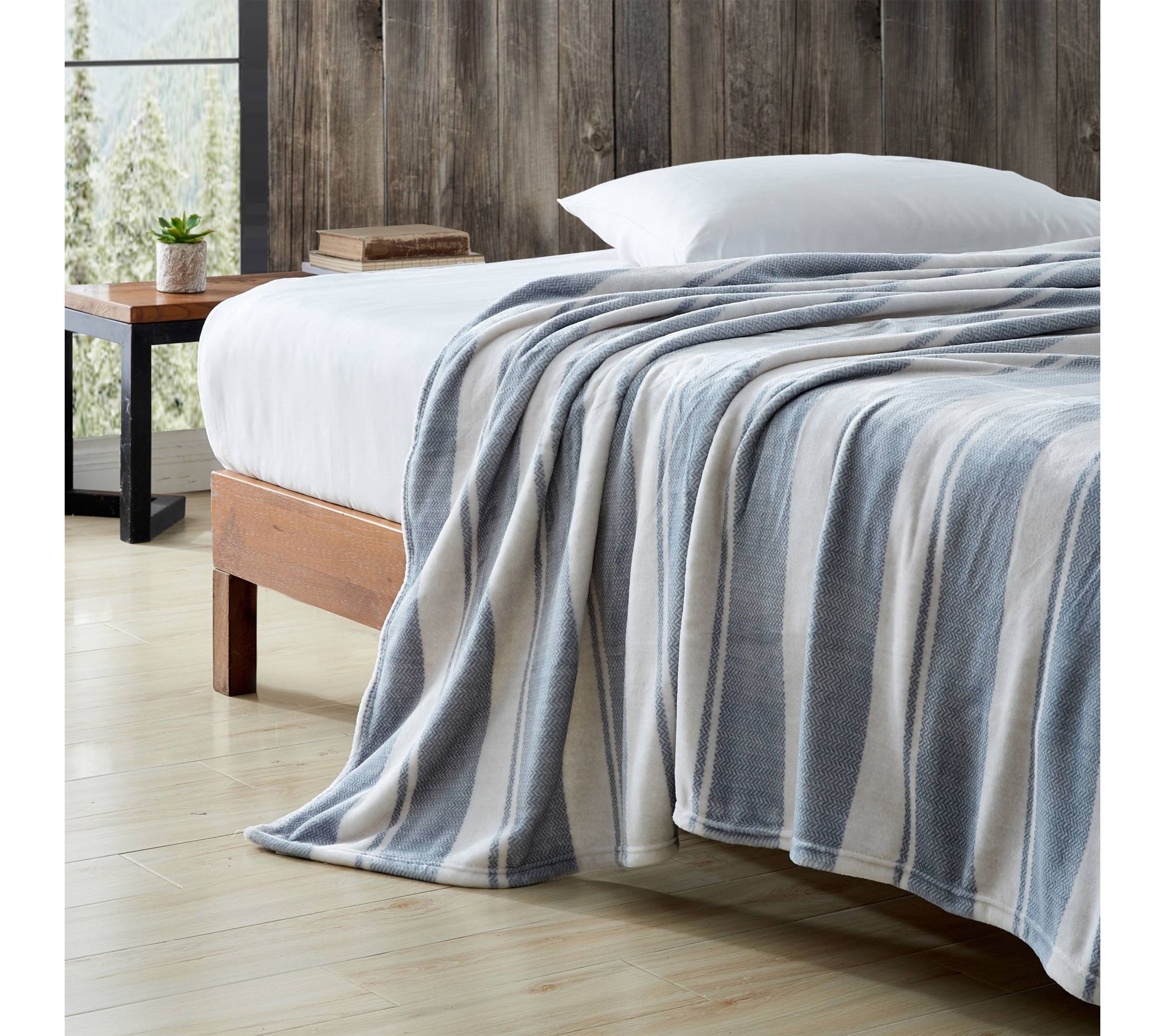 Eddie Bauer Ultra Soft Stripes Flannel Full/Queen Blanket - QVC.com