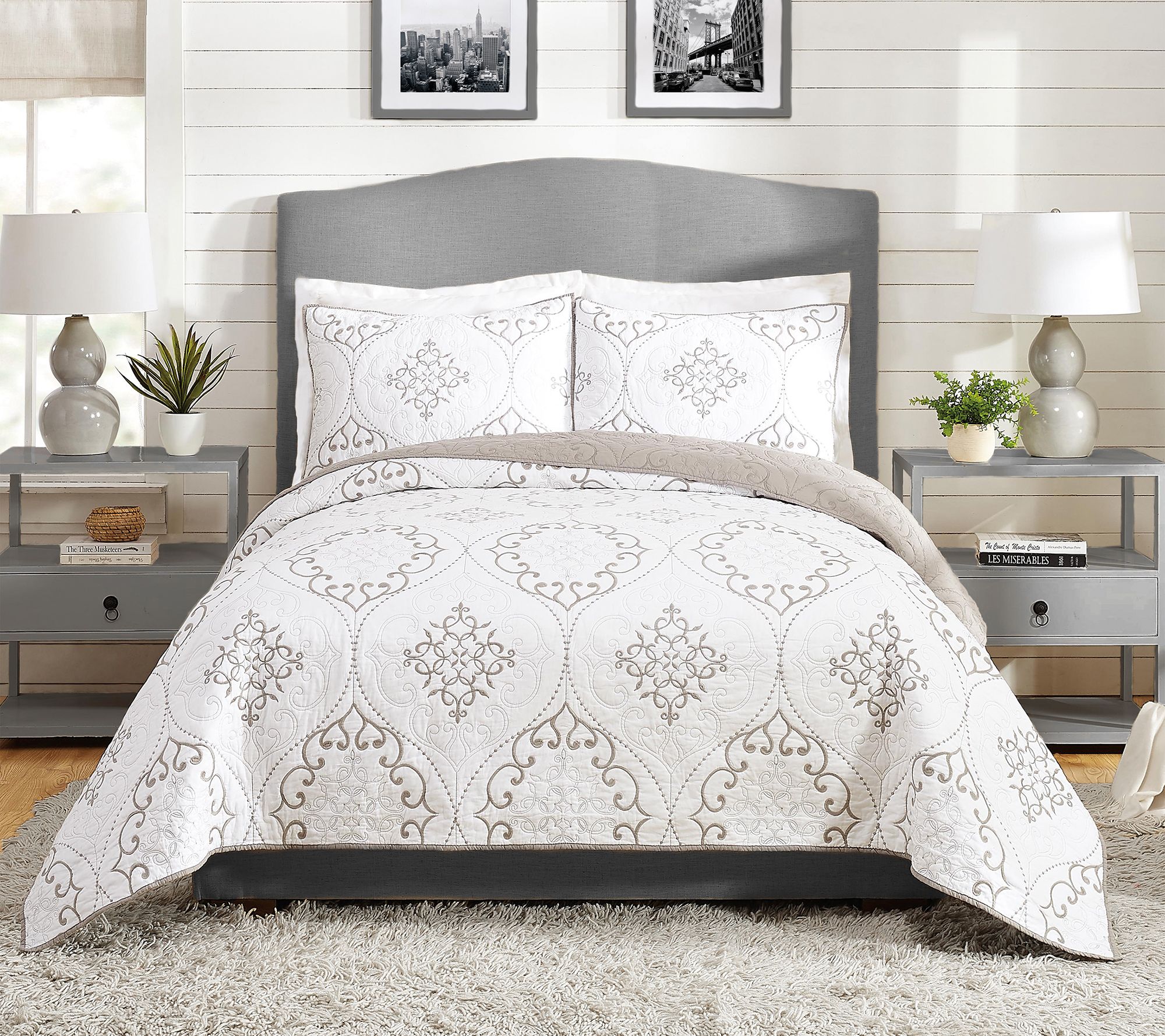 Modern Heirloom Chambers King Quilt Set - QVC.com