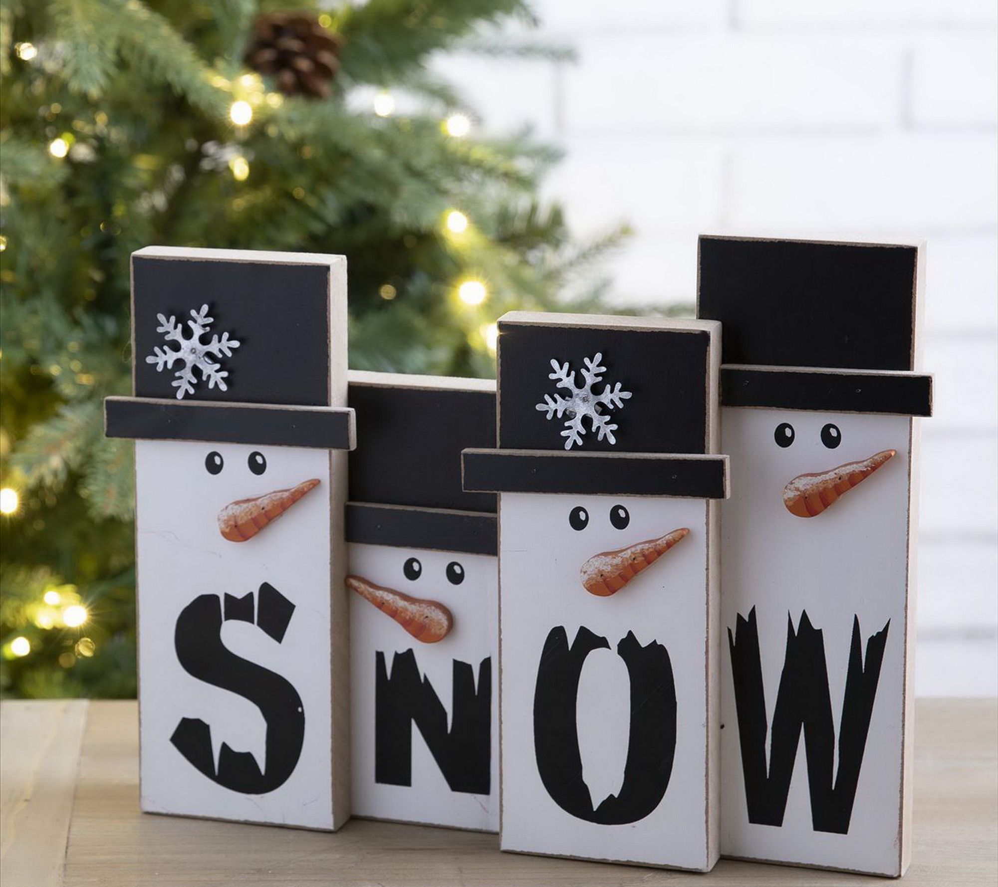 Glitzhome Standing Pretty Snowman Family Christmas Centerpiece - QVC.com