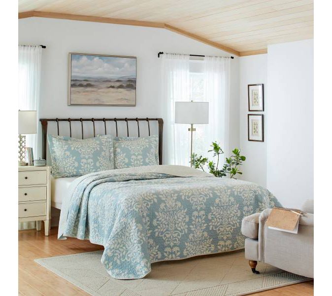 Laura Ashley Rowland Blue Full Queen Quilt-ShamSet - QVC.com
