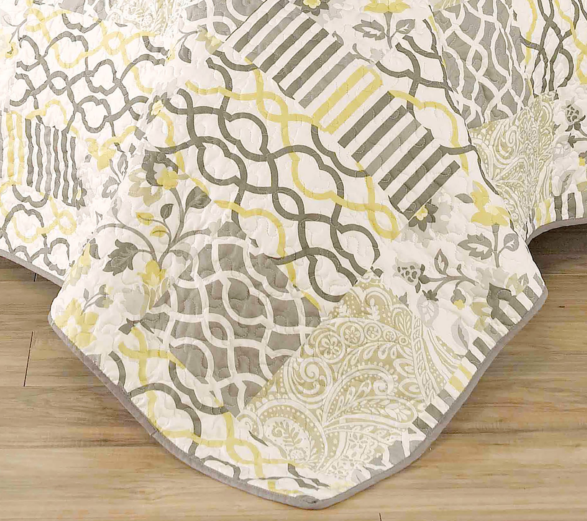 Waverly Traditions Set In Spring 3-Piece Quilt- King - QVC.com