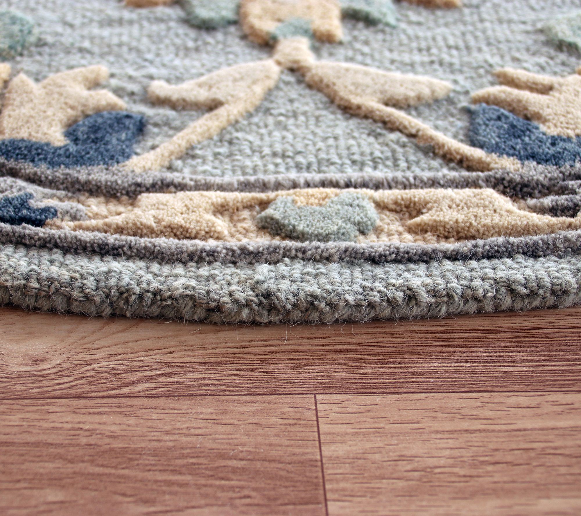 Ox Bay Traditional Floral Filigree Round Rug 3'Round - QVC.com