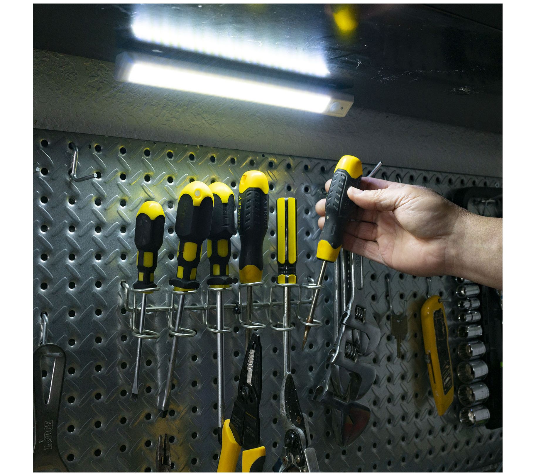 LitezAll Motion Activated Jumbo Wireless LightBar - QVC.com