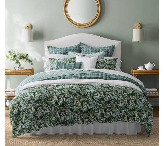 Laura Ashley Br amble Floral Gr een King Comfor ter Sham Bonus - QVC.com