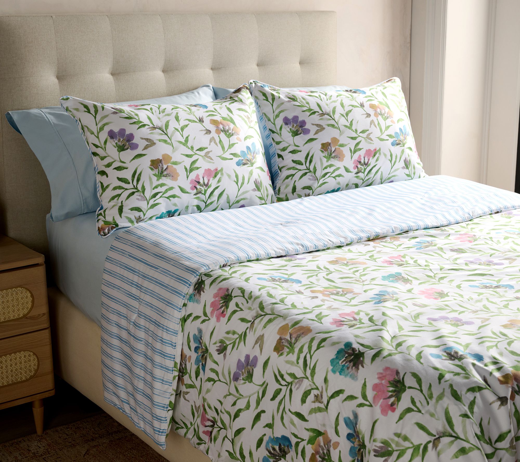 Ode to Color by Lori Weitzner Elegant Floral Comforter & Sham Set - QVC.com