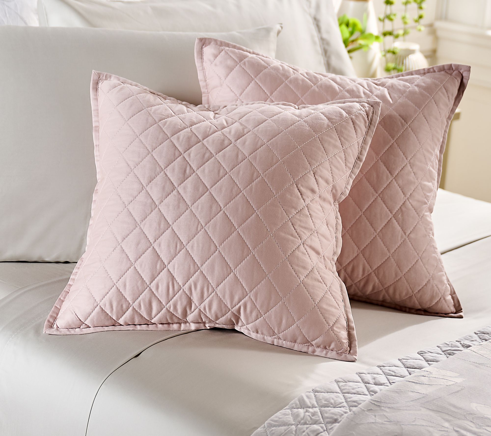 Northern Nights Set of 2 Diamond Quilted 18x18 Dec Pillows - QVC.com