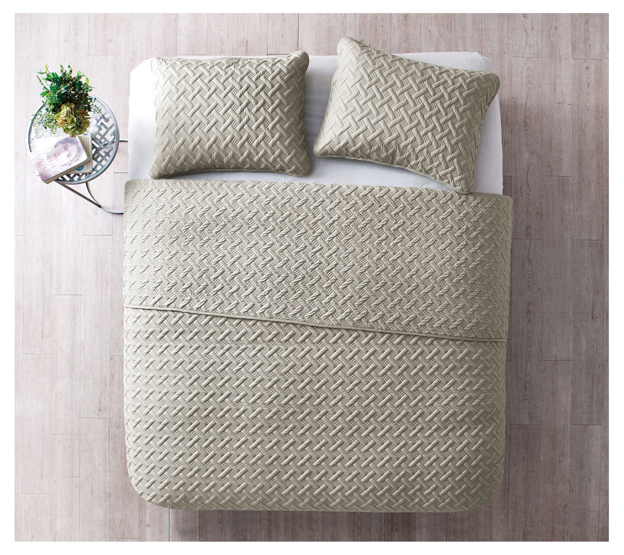 VCNY Nina Embossed Basketweave Quilt Set, Full/ Queen - QVC.com