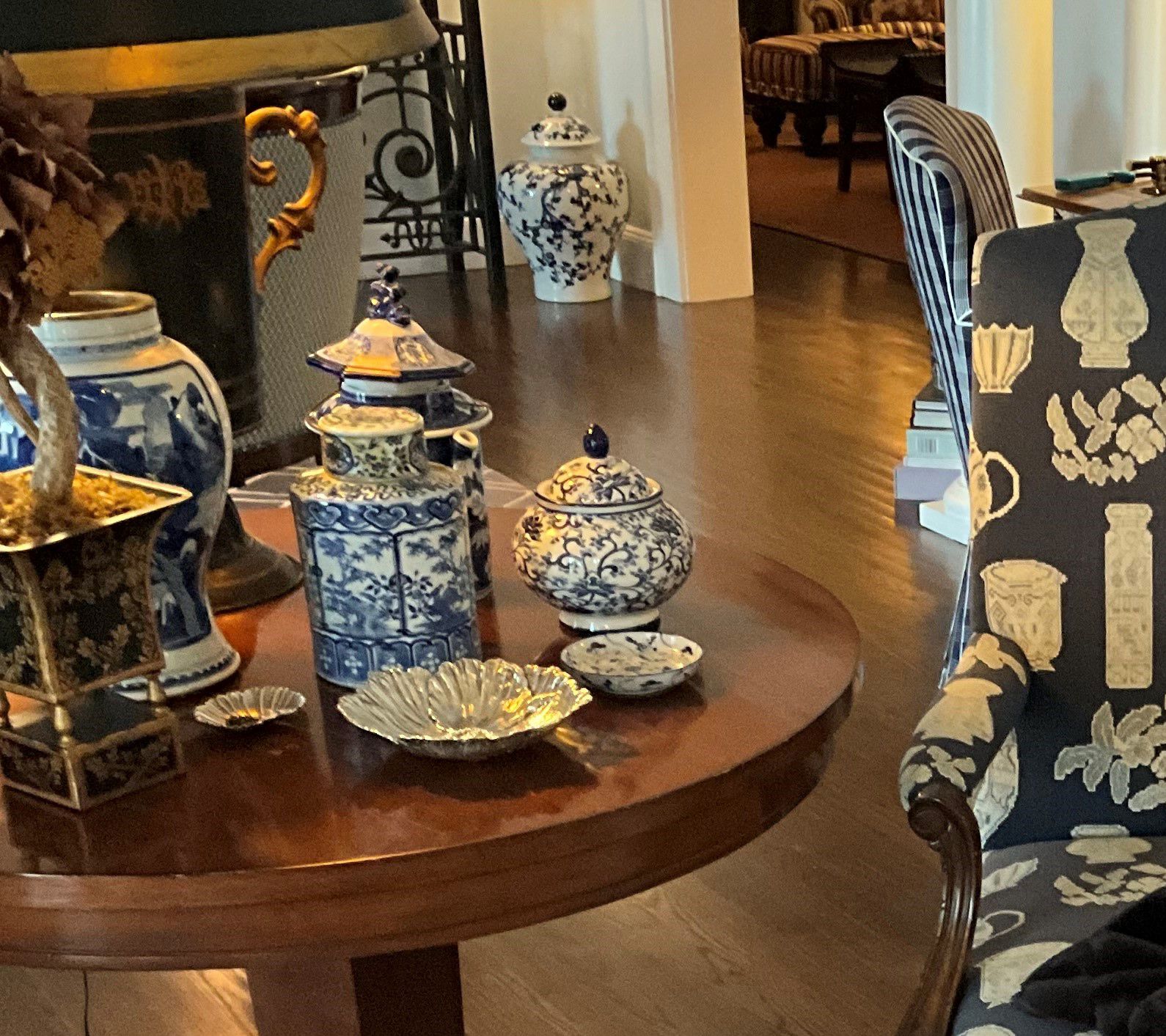 "As Is" Hotel du Cobb Small Ginger Jar Center Piece by Dennis Basso ...