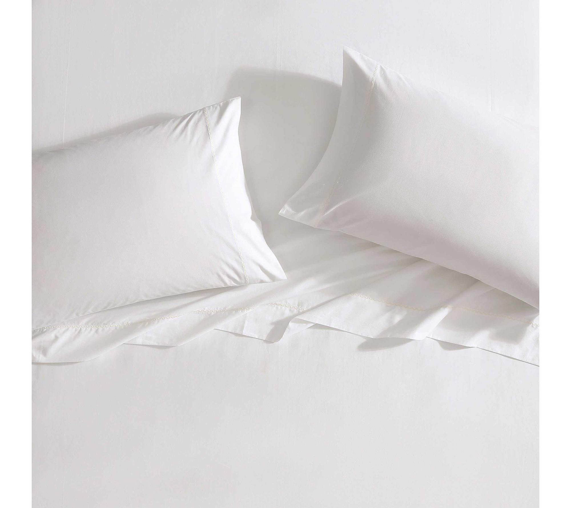 Laura Ashley Scallop Embroidered Ivory Queen Sheet Set - QVC.com