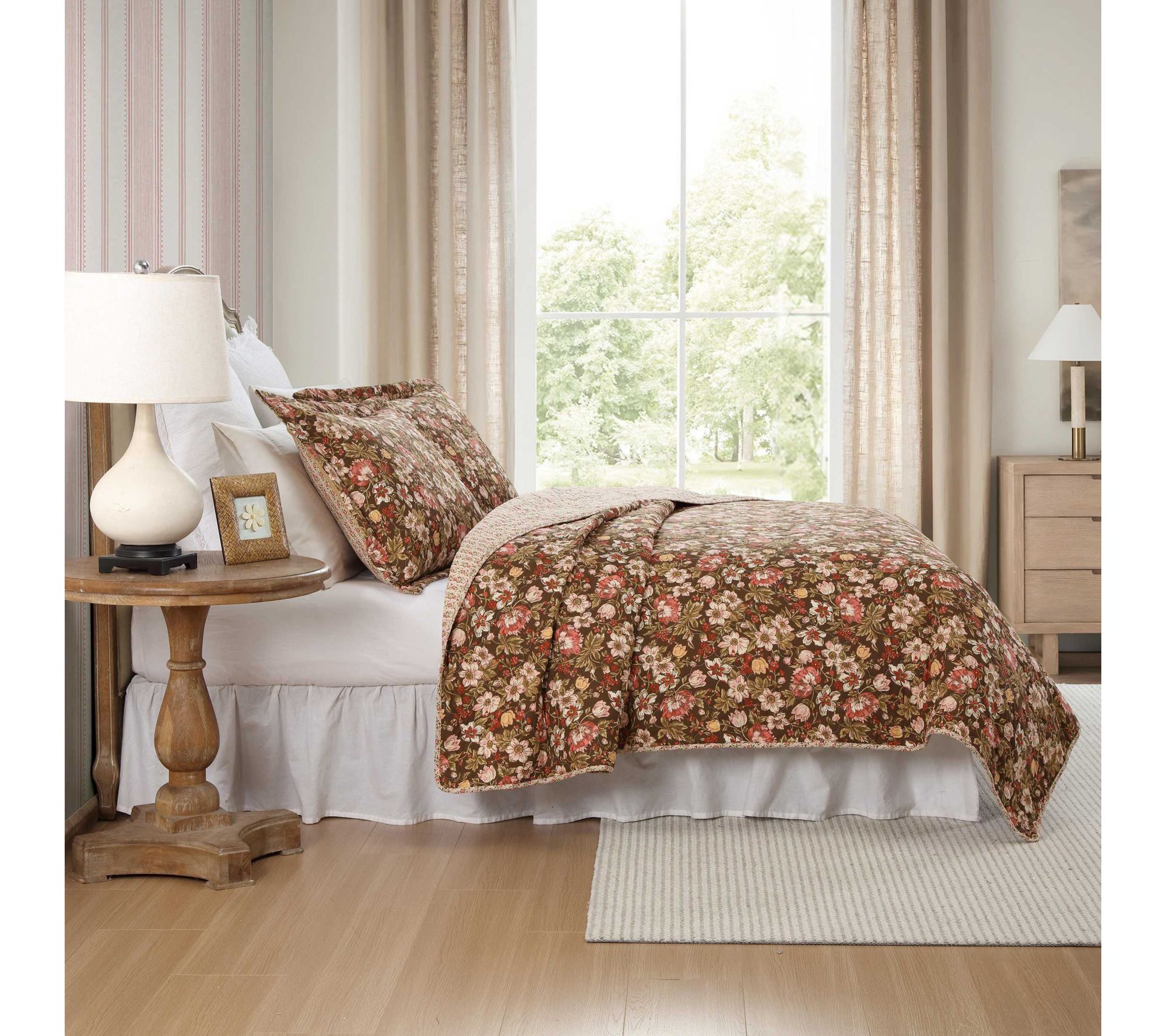 Laura Ashley Marta Brown Full/Queen Quilt ShamSet - QVC.com