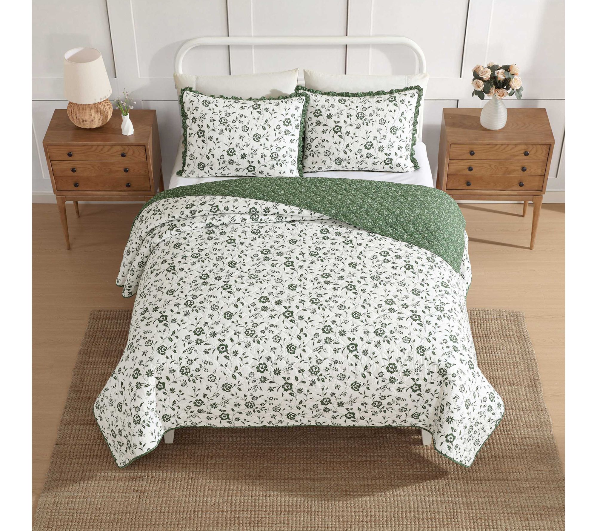 Laura Ashley Miranda Cotton King Quilt Set - QVC.com