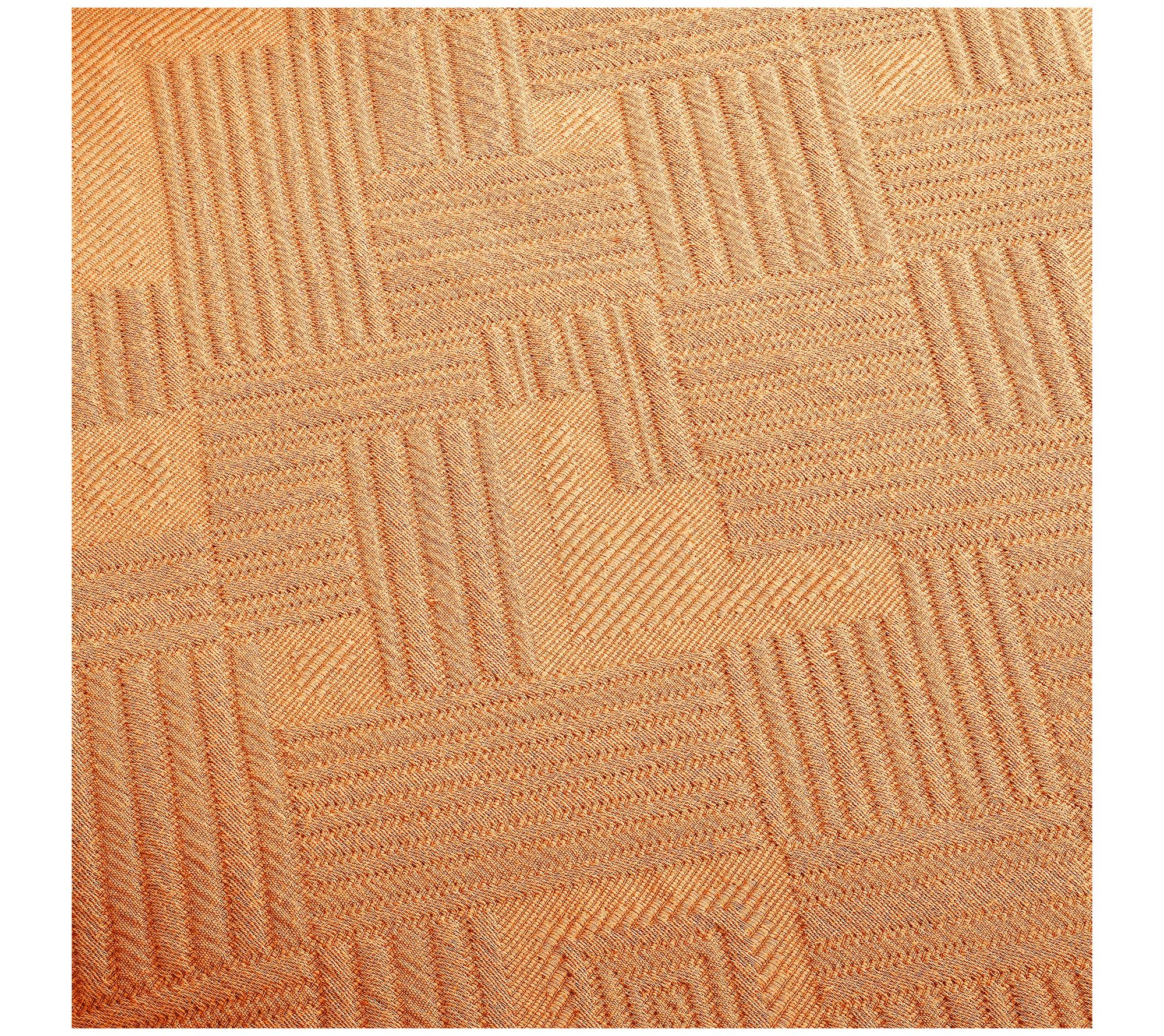 Superior Geometric Fret Cotton Scalloped Bedspr ead Set, Queen - QVC.com