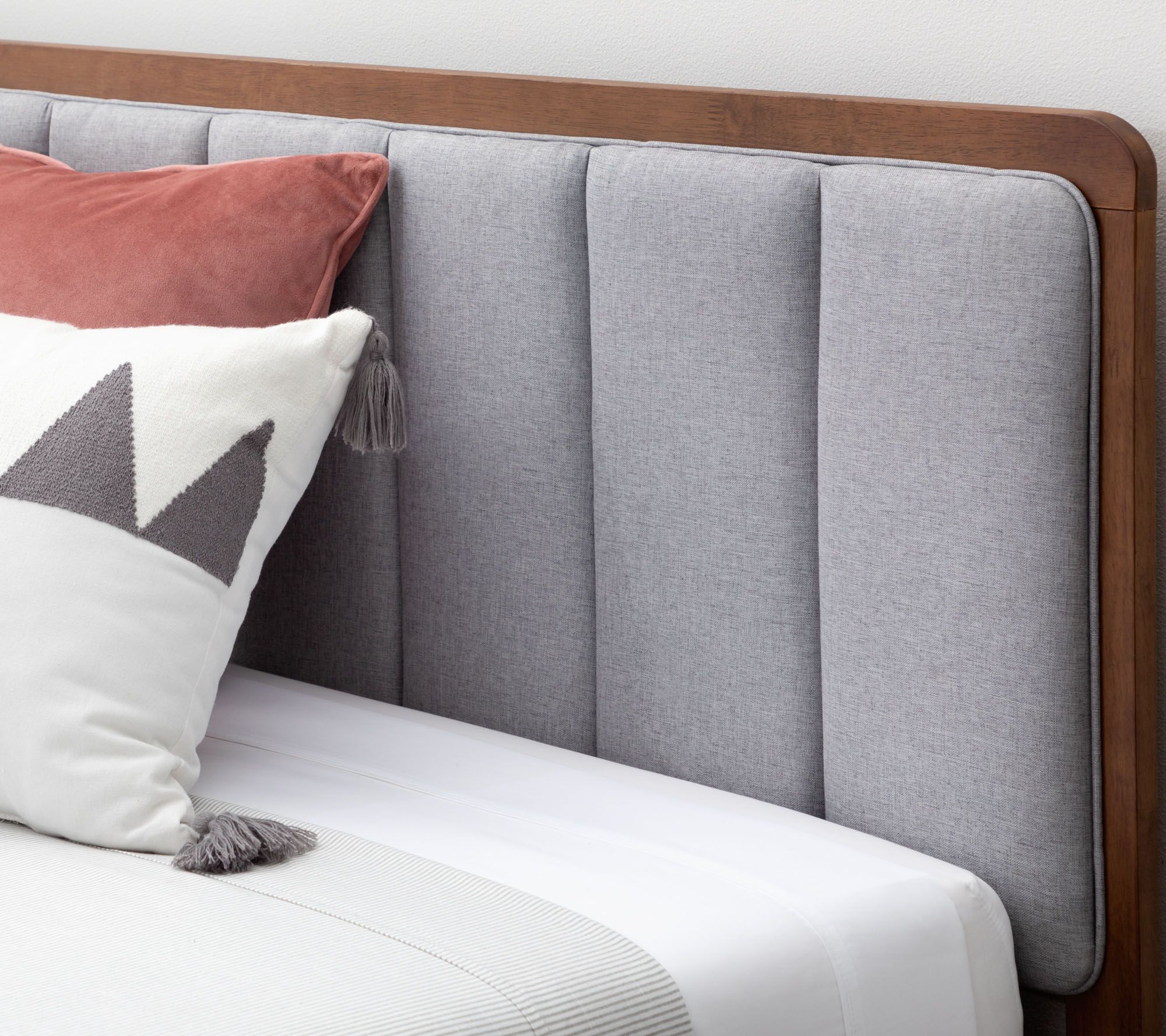 Brookside Ivy Wood Platform Bed Frame, Twin - QVC.com