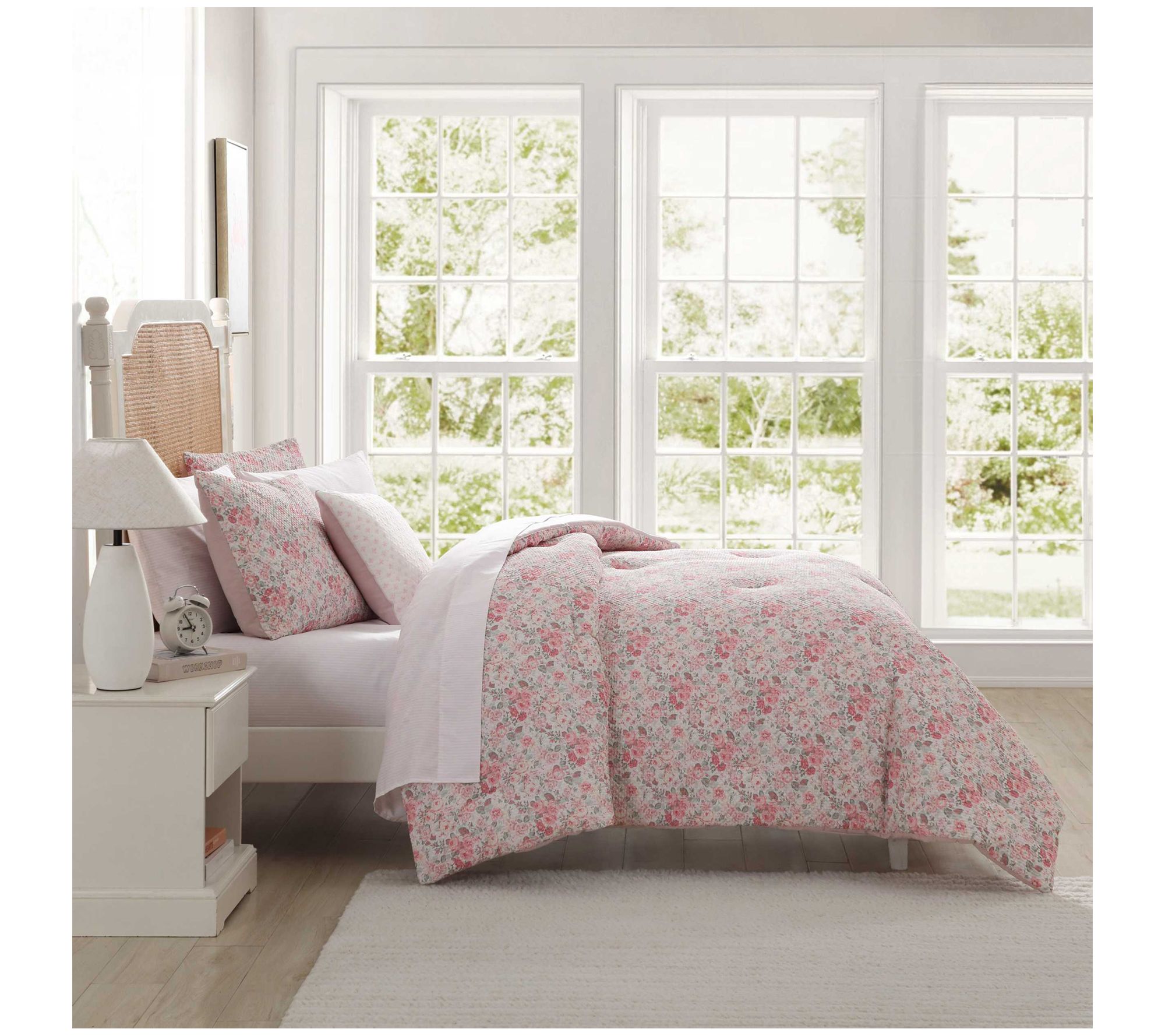 Laura Ashley Quartet Pink Twin XL Comforter Bed in a Bag Set - QVC.com