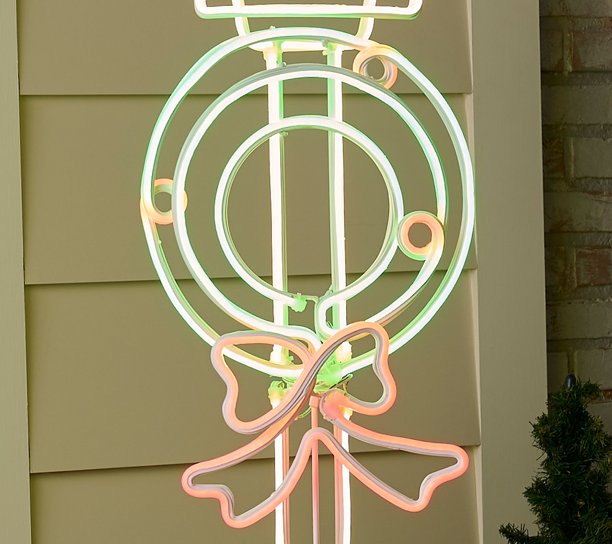 "As Is" Kringle Express 60" In/ Outdoor 3D LED Neon Holiday Street Lamp ...