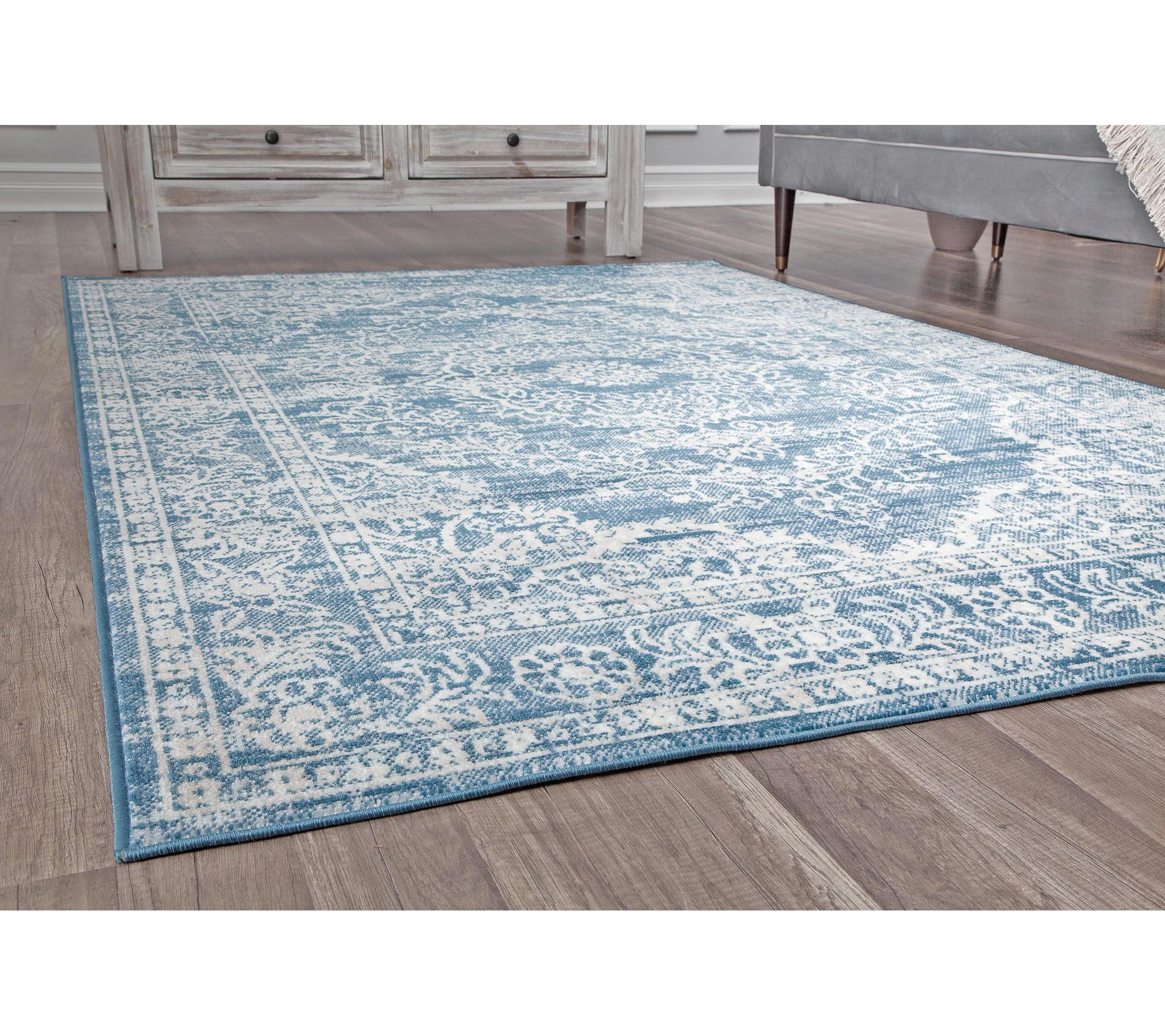 Rugs America Freya FY70A Blue Frost Farmhouse 8'0" x 10'0" - QVC.com