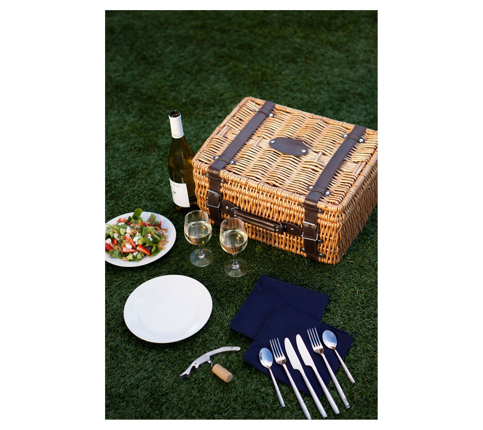 Picnic Time MLB Champion Picnic Basket - QVC.com