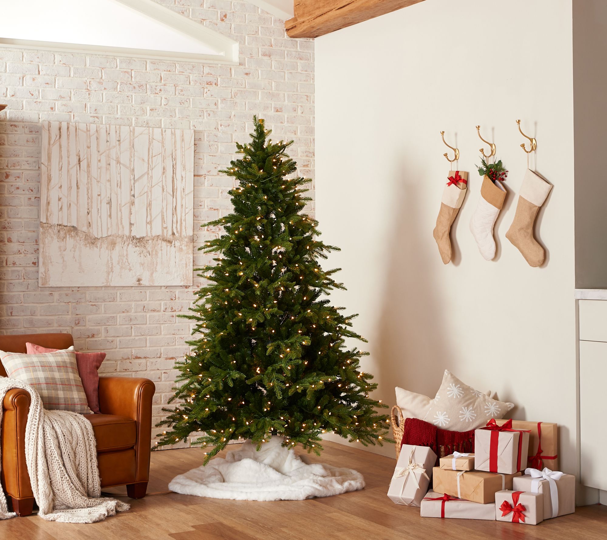 "As Is" Martha Stewart 6.5' Green Natural Shape Christmas Tree - QVC.com