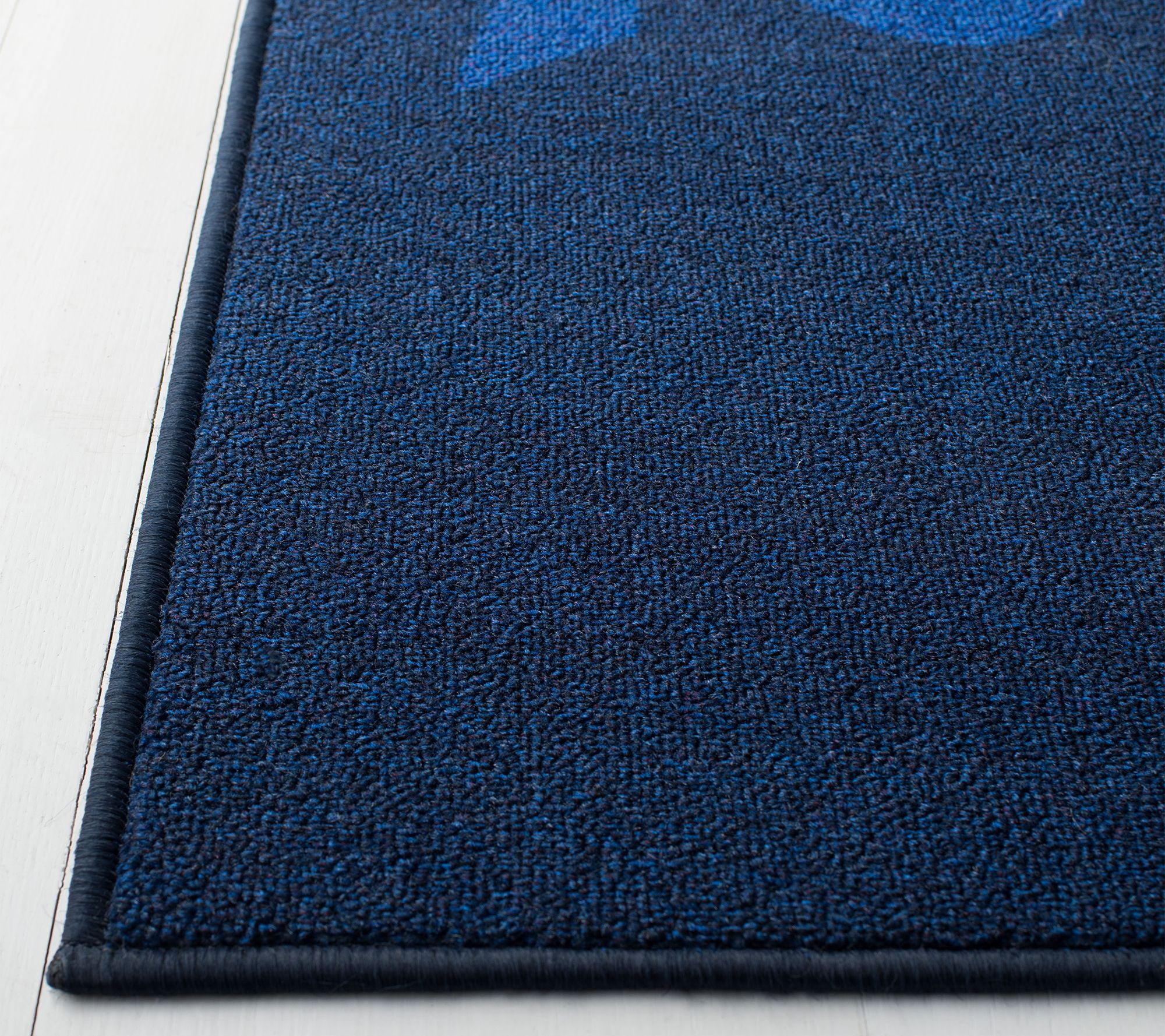 Safavieh Disney Collection Genie 2'3" x 3'9" Rug - QVC.com