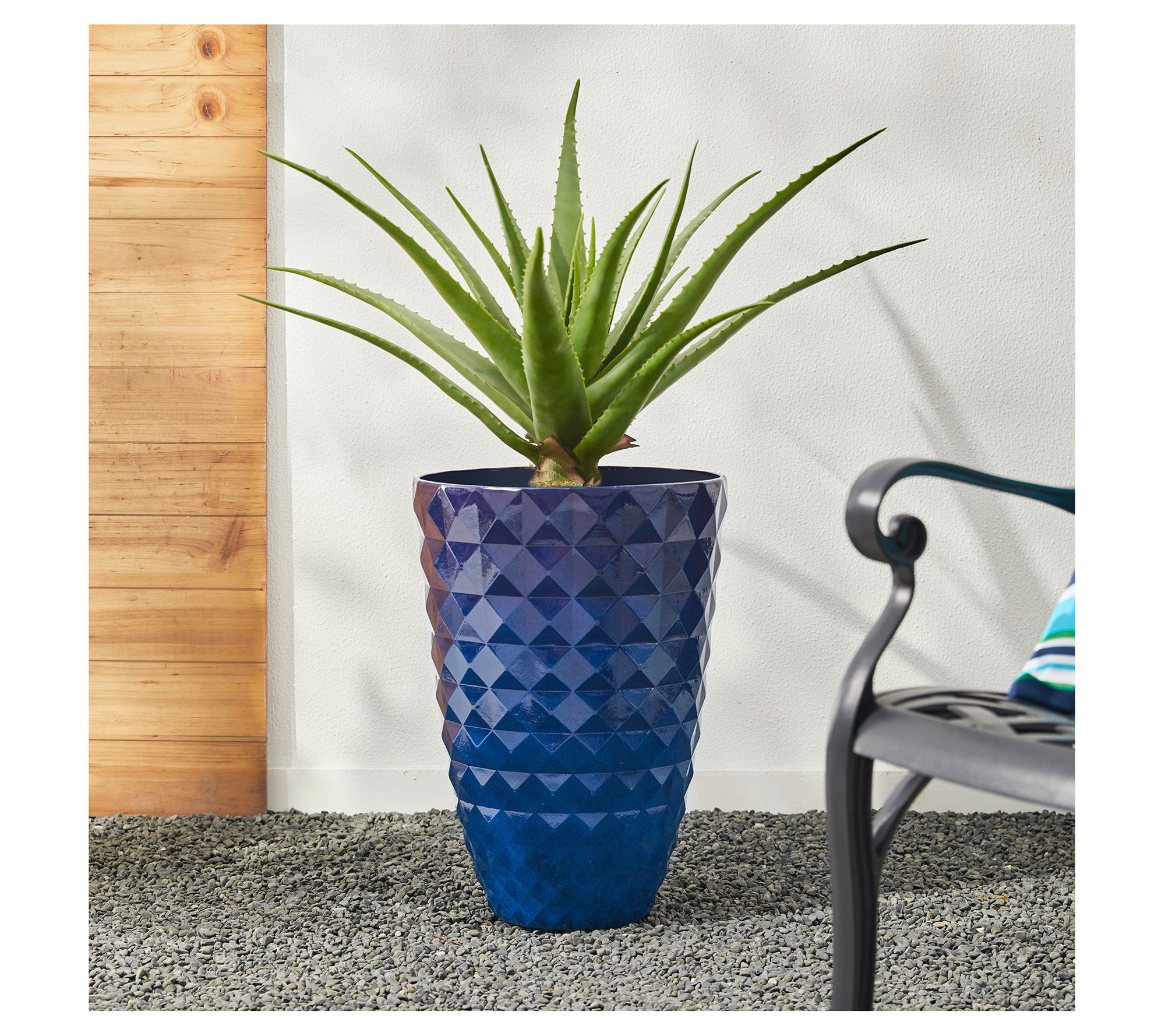 Glitzhome Tall Round Polyresin Diamond Patterned Planters S/2 - QVC.com