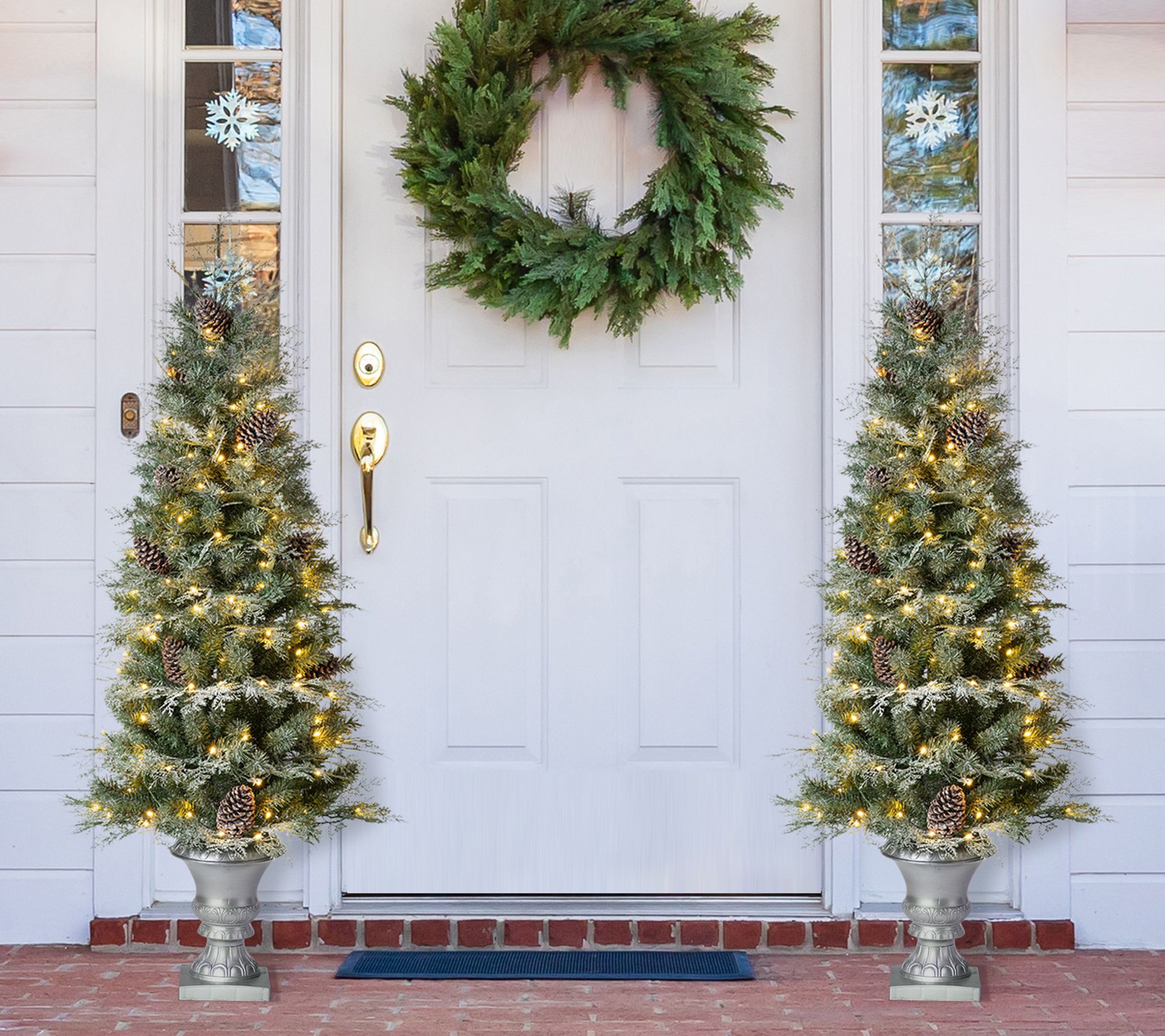 Glitzhome 5ft Pre-Lit Pinecone Artificial Christmas Porch Tree - QVC.com
