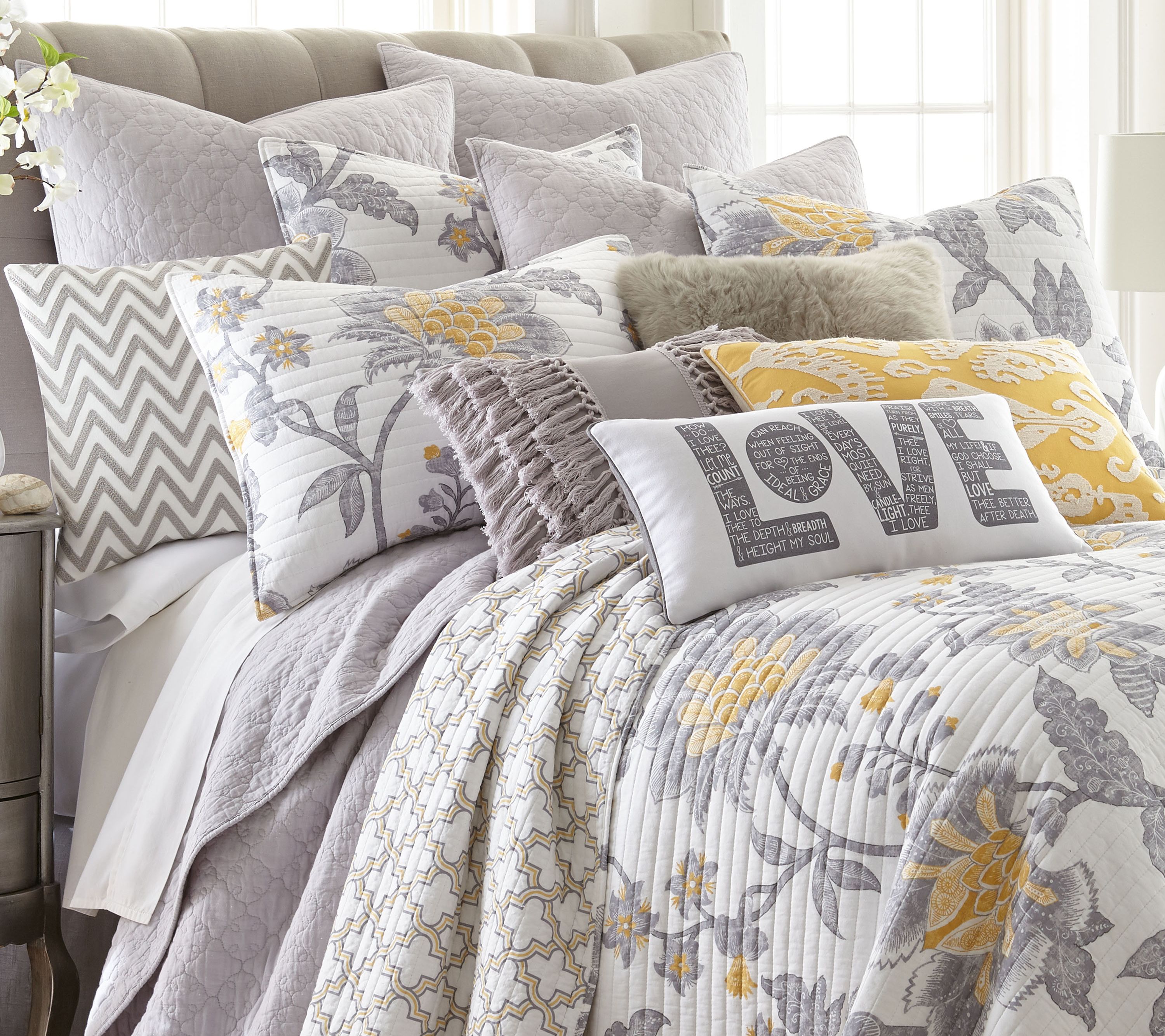 Levtex Home Reverie Floral 3-Piece King/Cal King Quilt Set - QVC.com