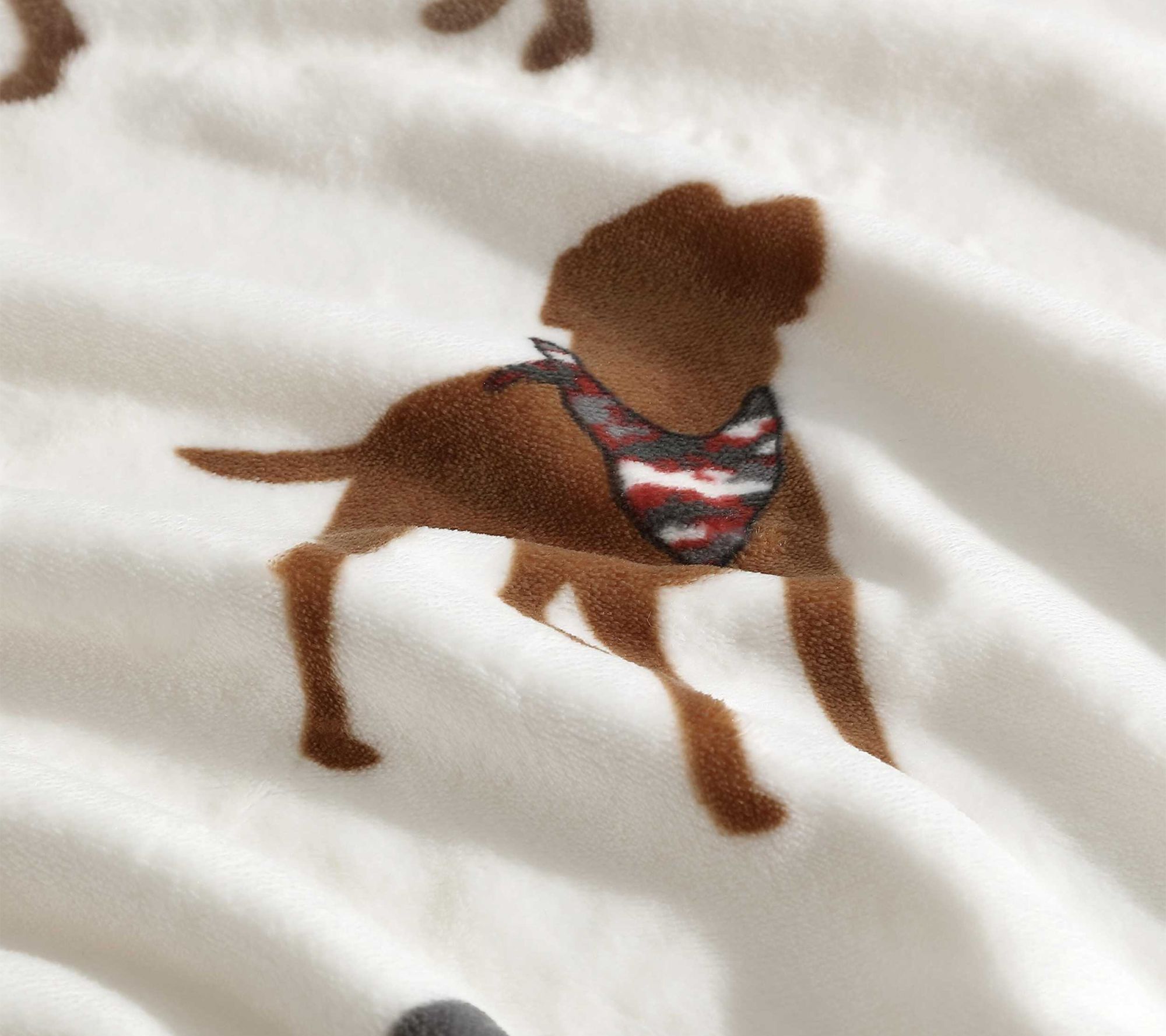 Eddie Bauer Dog s With Scarves Plush Fleece Tw in Blanket - QVC.com