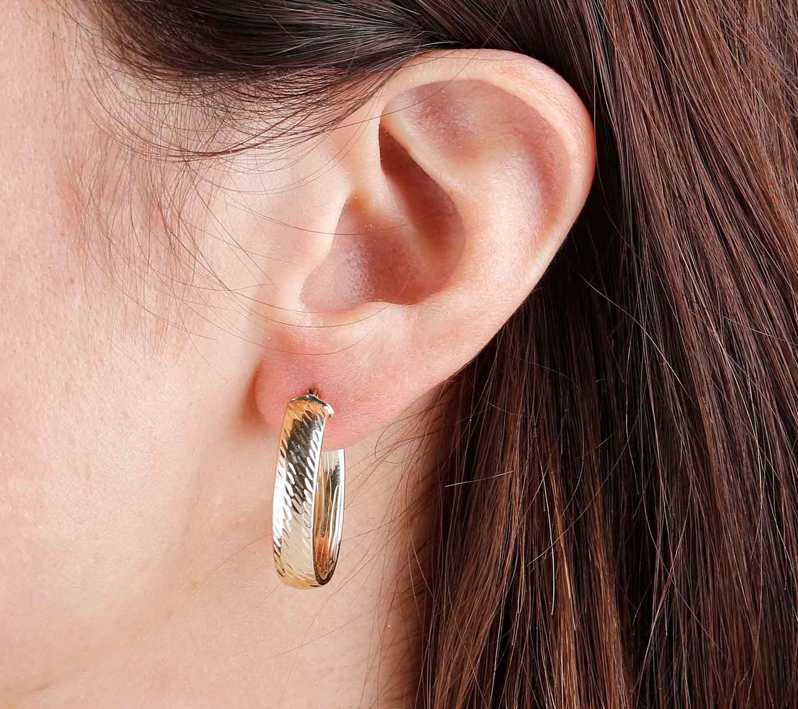 Italian Gold Diamond-Cut 1" Oval Hoop Earrings,14K - QVC.com