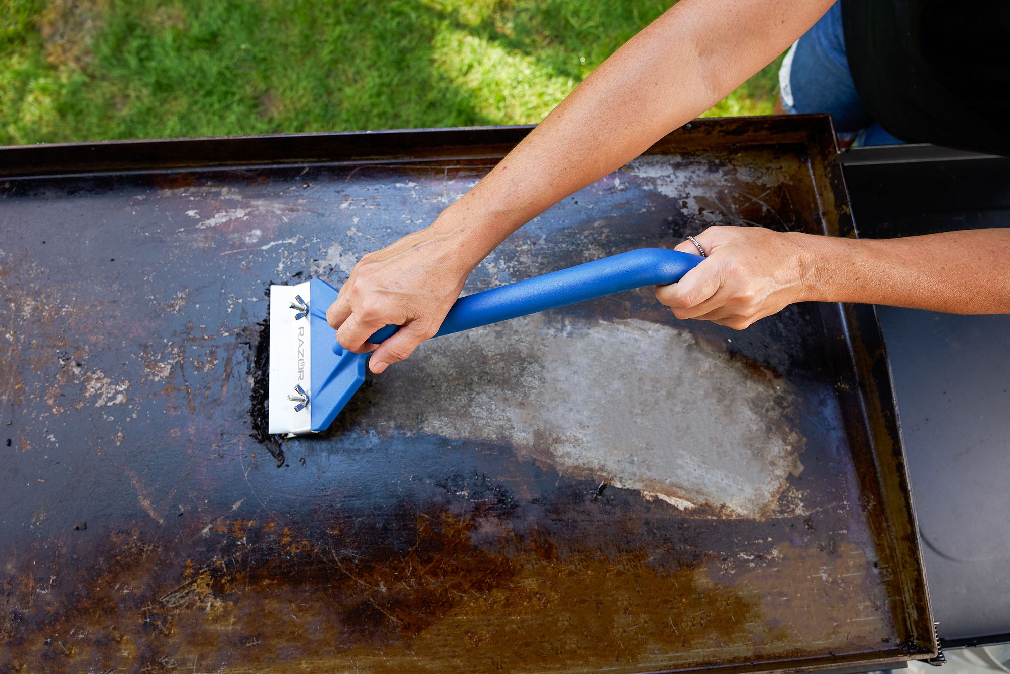 Razor Griddle Scraper With Plastic Handle - QVC.com