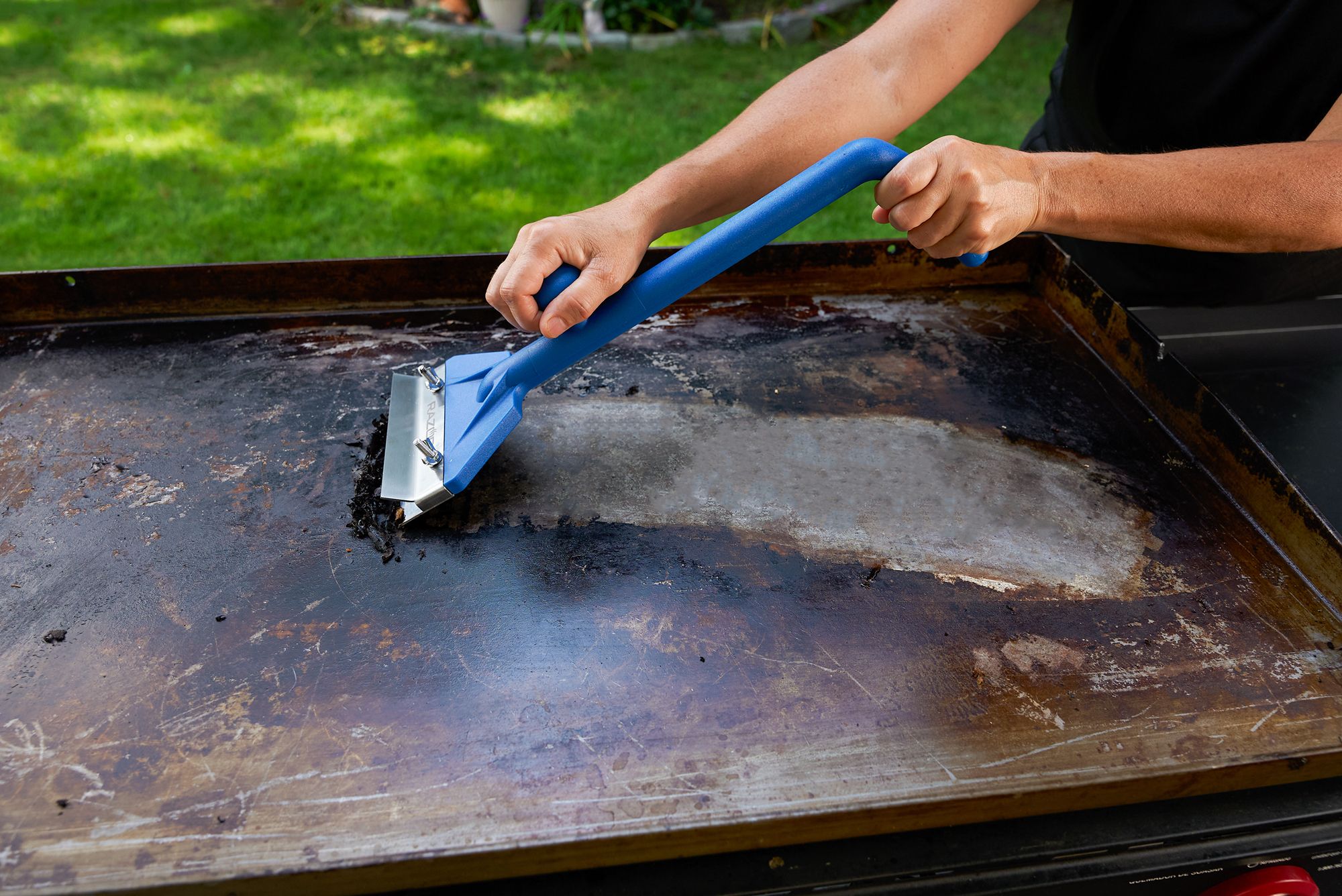 Razor Griddle Scraper With Plastic Handle - QVC.com