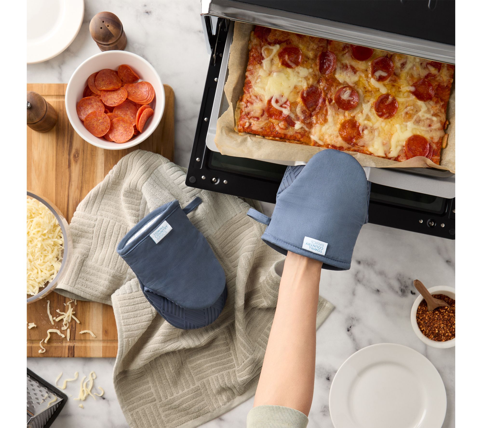 Town & Country Basics Basketweave Mini Oven Mitts 2-Pack Set - QVC.com