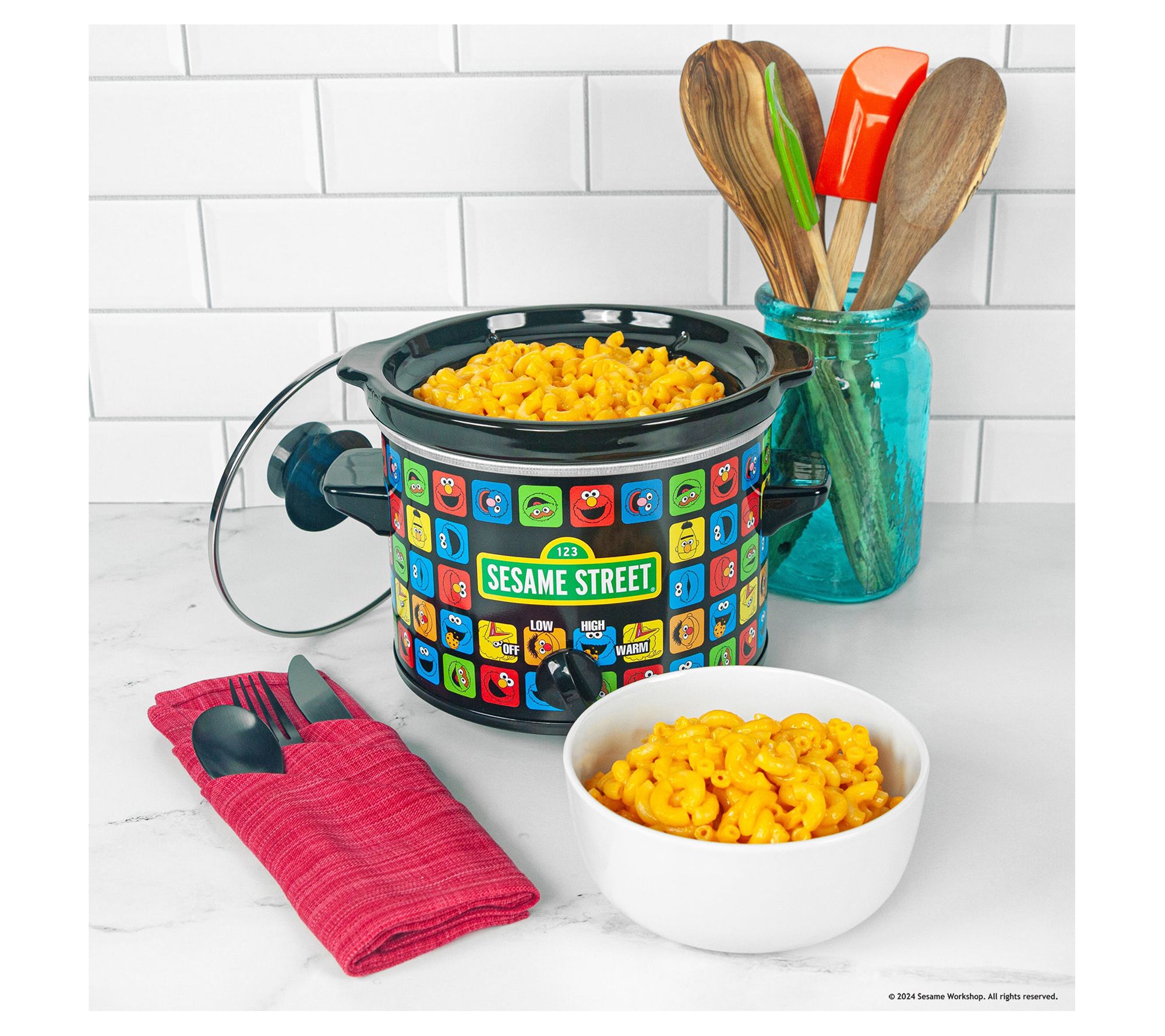 Uncanny Brands Sesame Street 2-Qt Slow Cooker - QVC.com