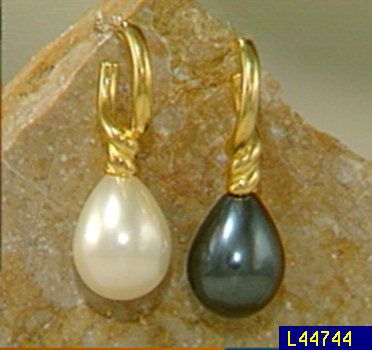 Rubens' Inspired Imitation Pearl Venus Earrings - QVC.com
