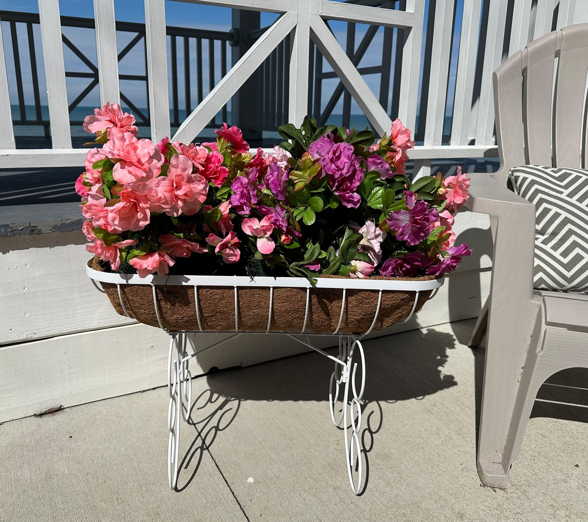 Vegtrug Raised Metal Cradle Planter with Coco Liner - QVC.com