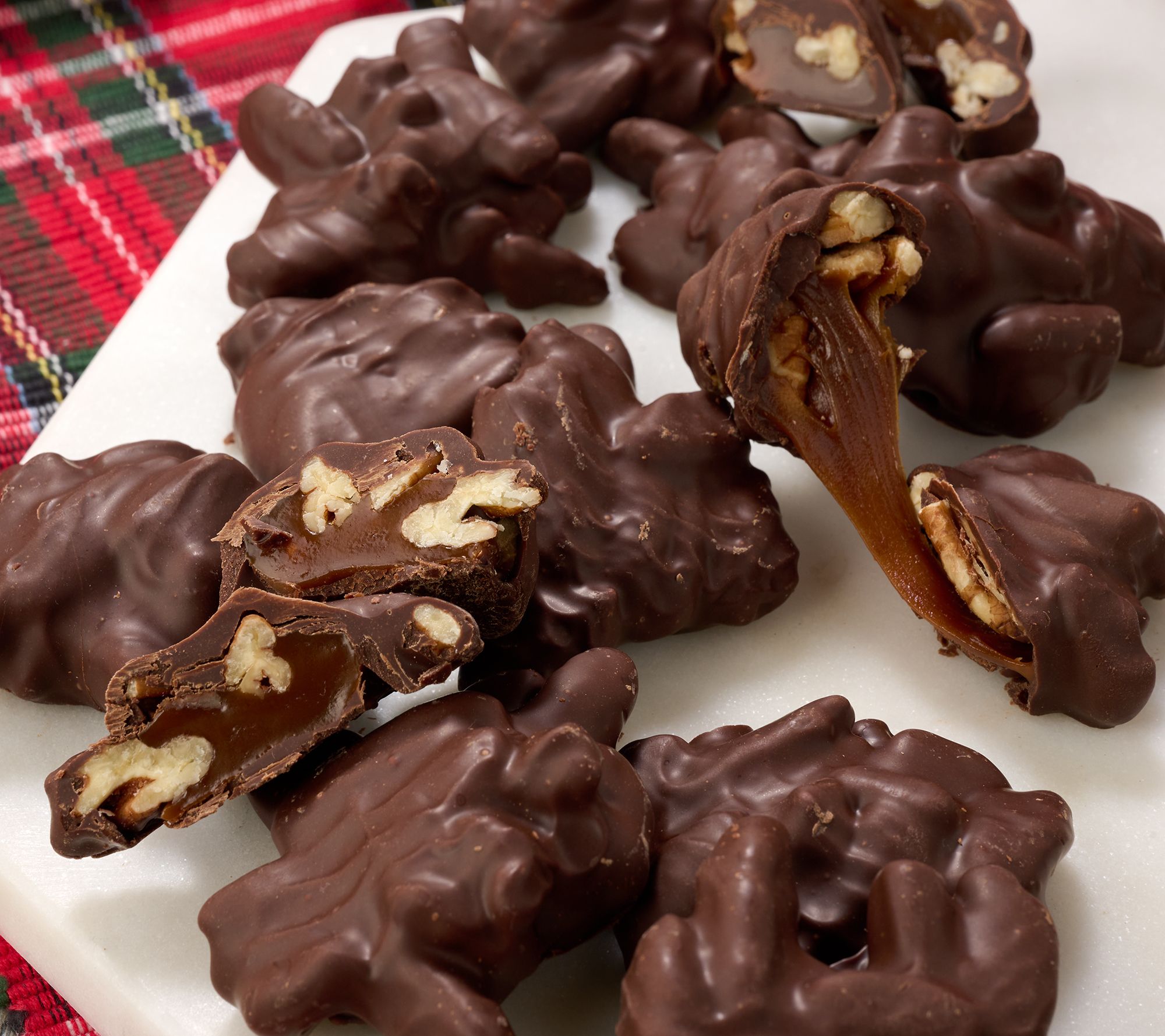 Mascot 1lb Chocolate Pecan Clusters in Holiday Gift Box - QVC.com