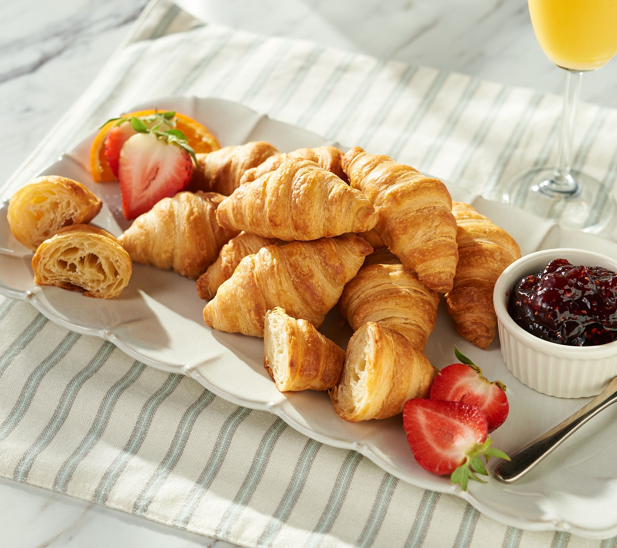 Authentic Gourmet 42-Ct French Mini Butter or Choc. Croissants - QVC.com