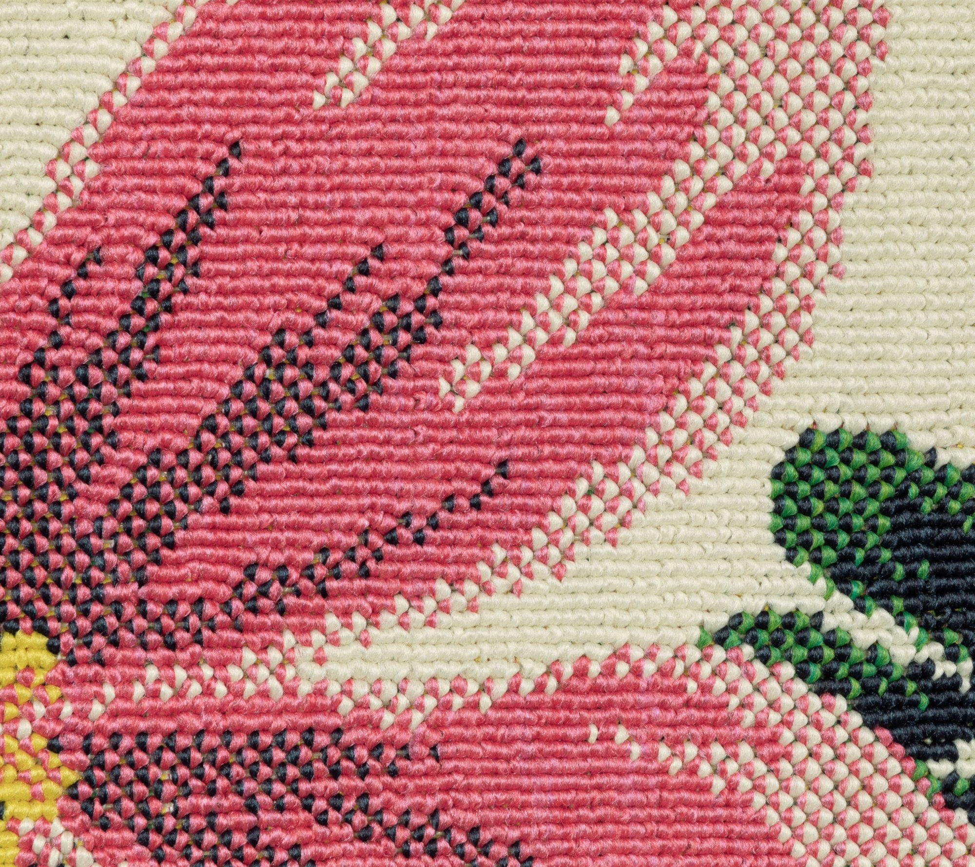 Ultimate Innovations Hummingbird Garden 26"x45" Rug - QVC.com