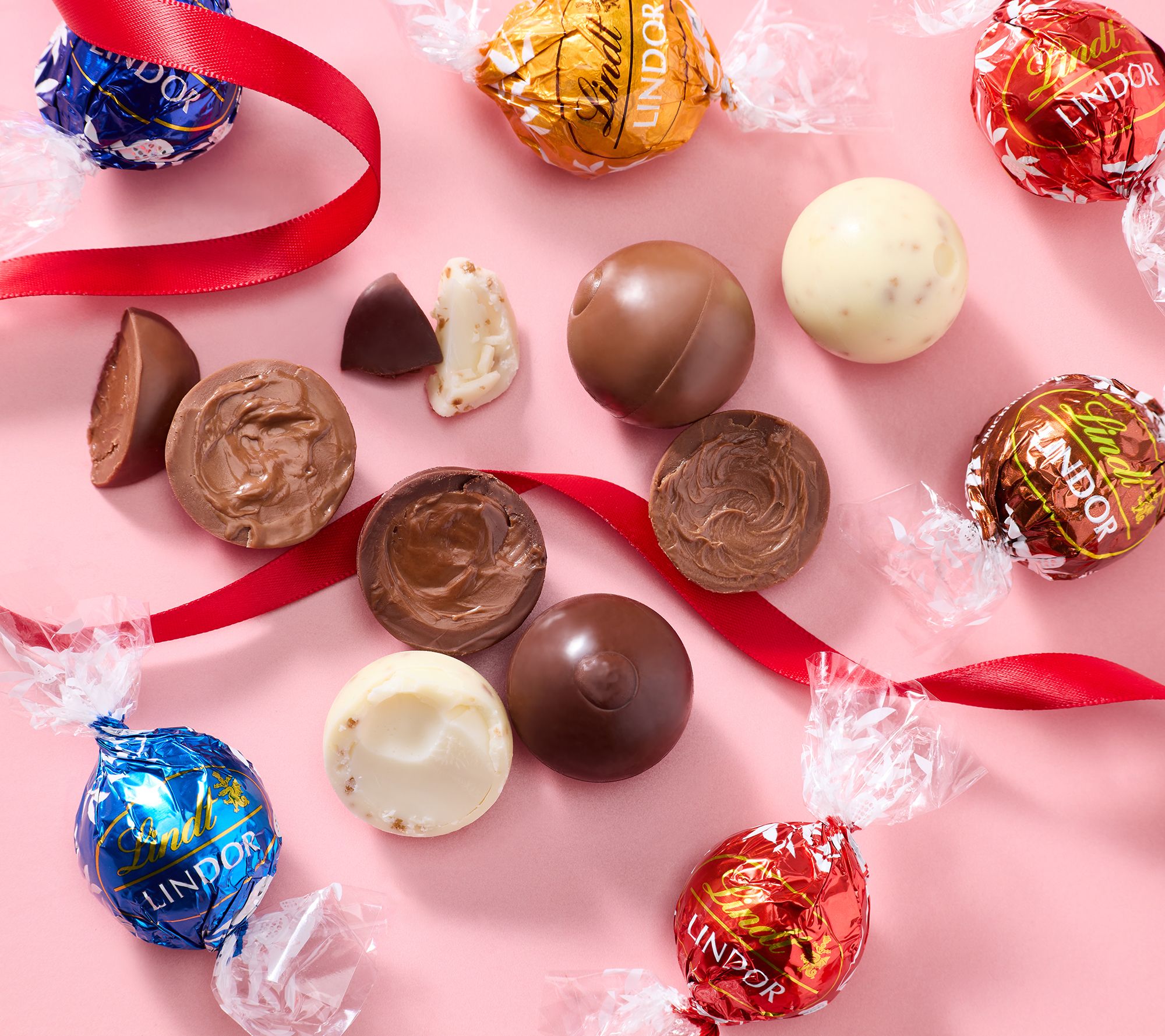 SH11/30 Lindt LINDOR 125pc Assorted Truffles w/5 Holiday Boxes - QVC.com