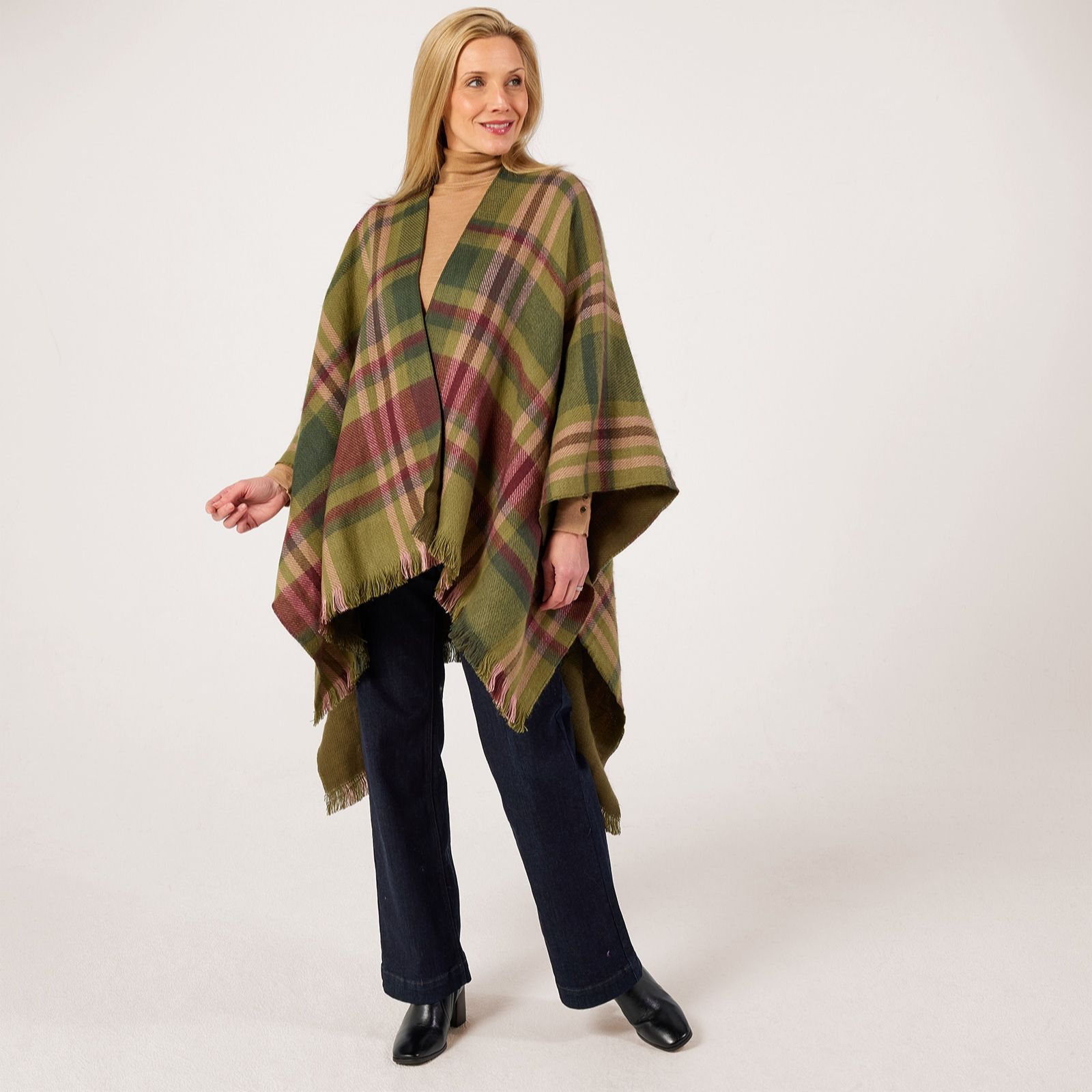 Paul Costelloe Dressage Reversible Wrap - QVC UK