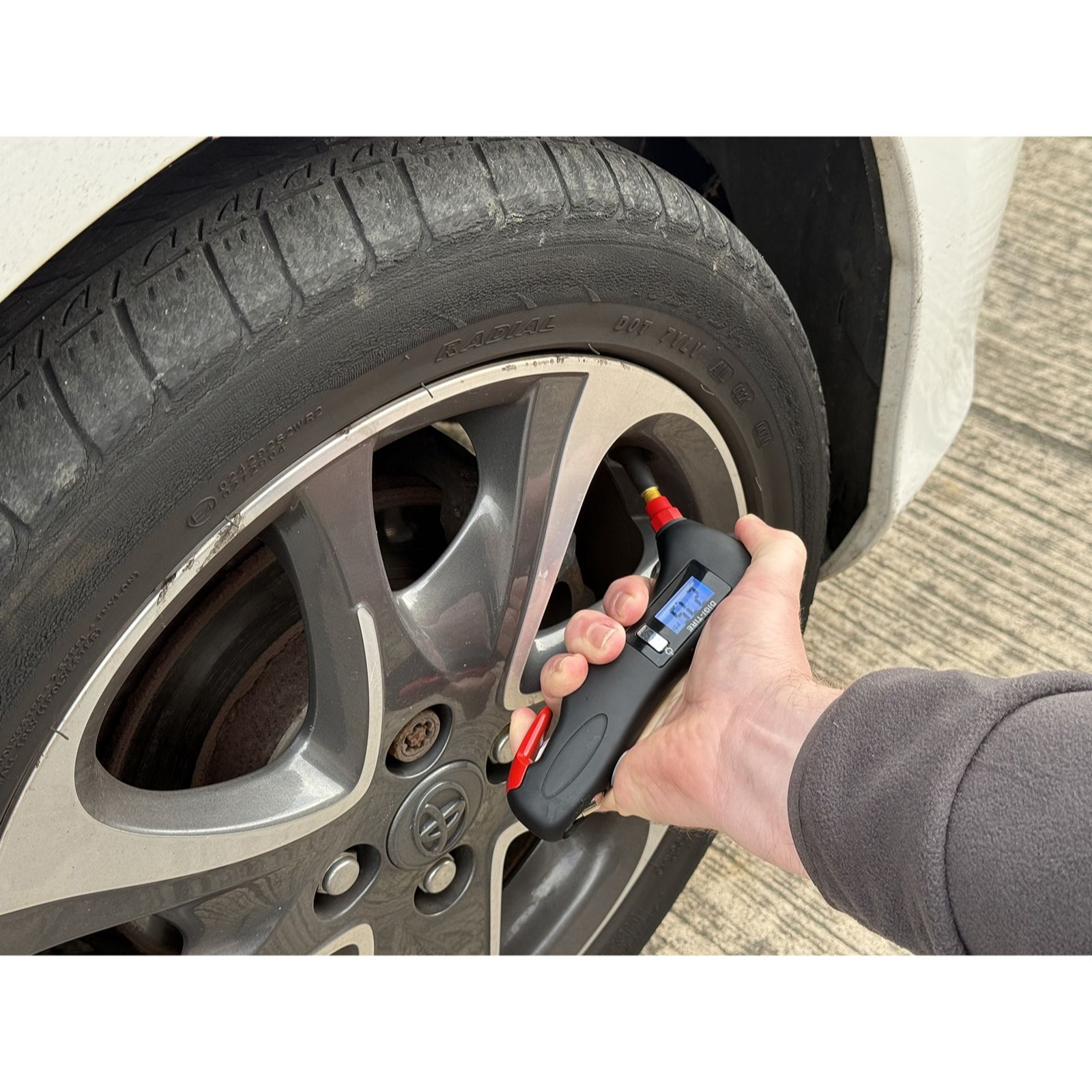 SFIXX Multi Function Tyre Pressure Gauge - QVC UK
